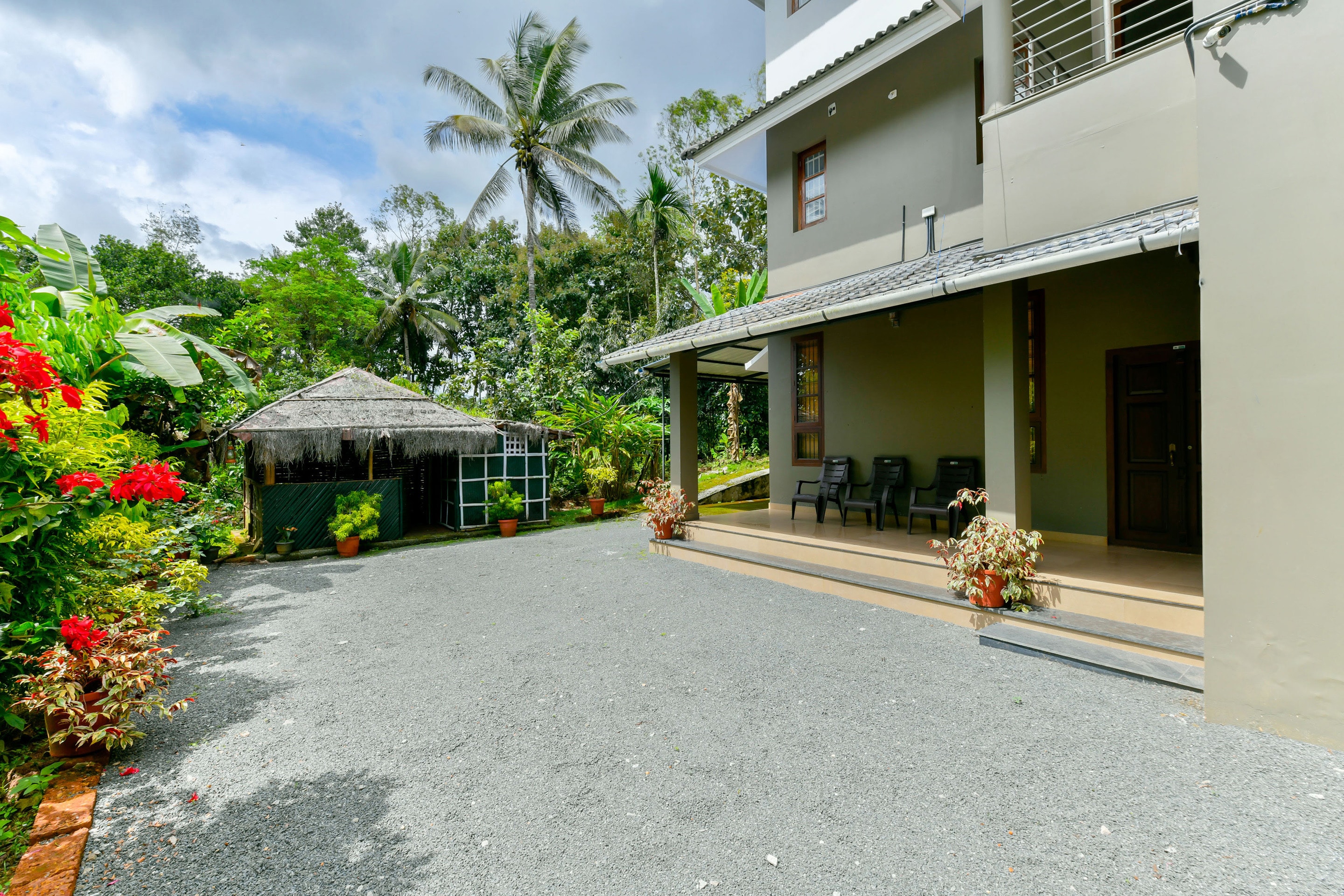 OYO Home 19361 Roshview Retreat 2BHK, Home Wayanad, Book @ ₹1095 - OYO