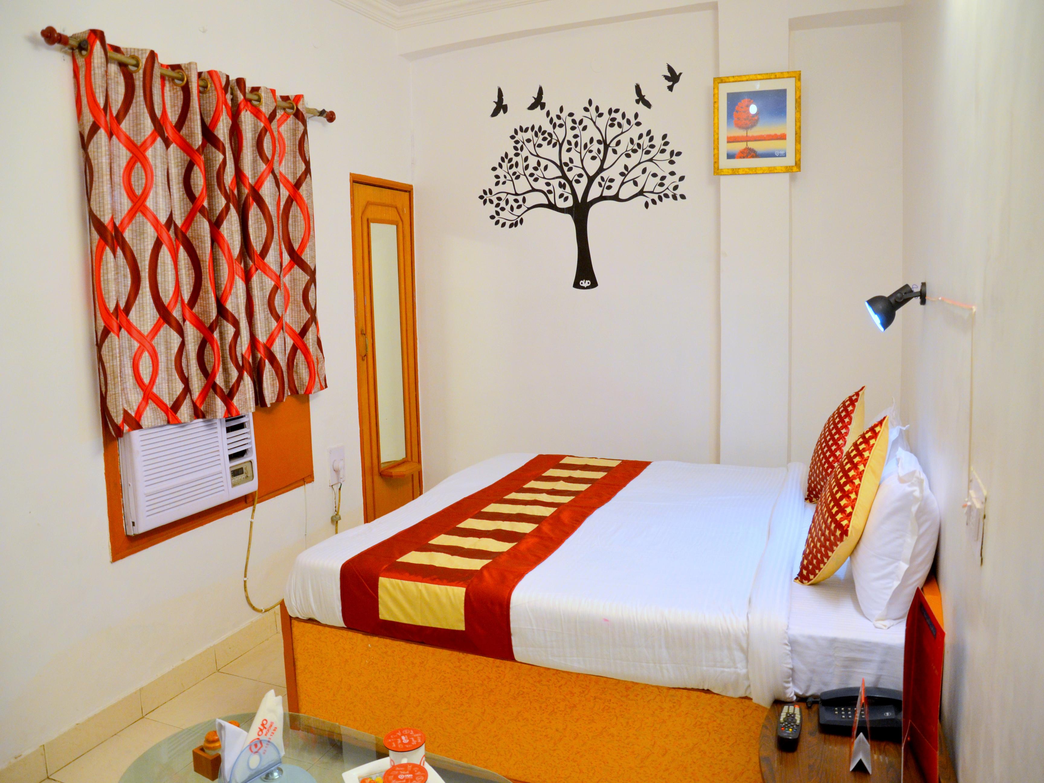 OYO Rooms 040 Kaiserbagh, OYO Rooms Lucknow, Book @ ₹1095 - OYO