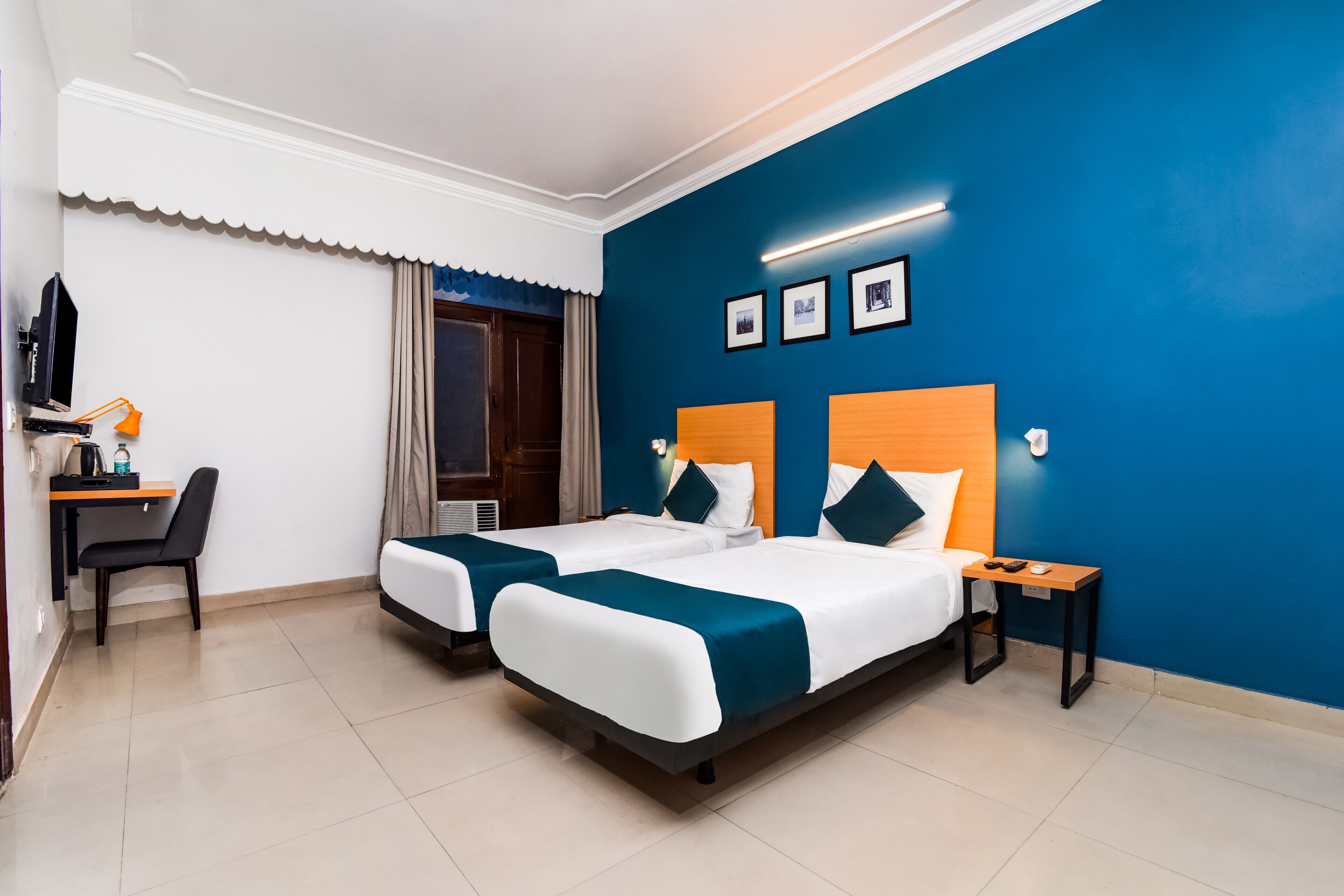 SilverKey Executive Stays 20036 Akash Neem Marg, Silverkey Gurgaon, Book @ ₹1095 - OYO