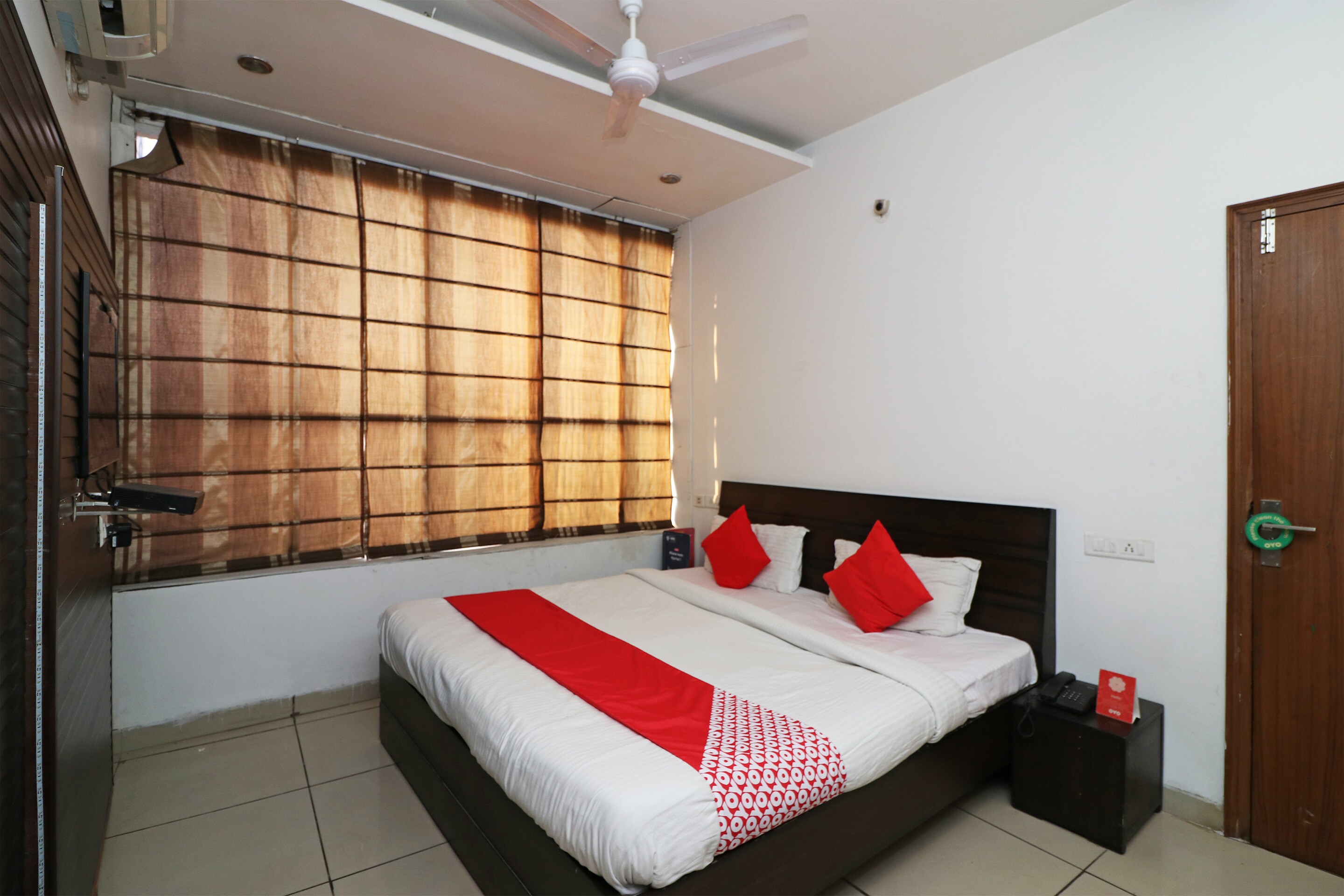 OYO Hotel Mehfil, Premium Rajpura, Book @ ₹501 - OYO