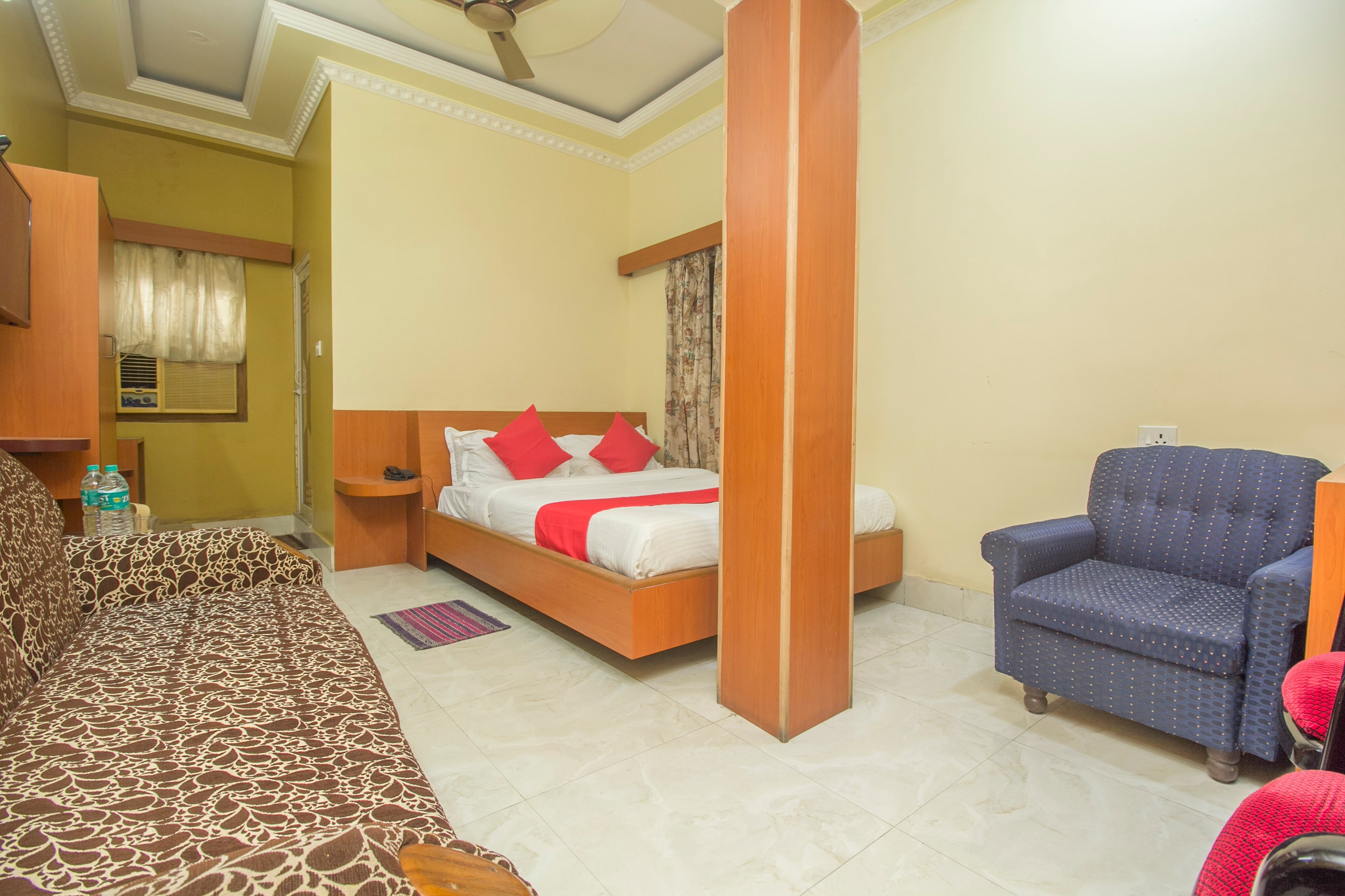 OYO Hotel Landmark, OYO Rooms Malda, Book @ ₹489 - OYO
