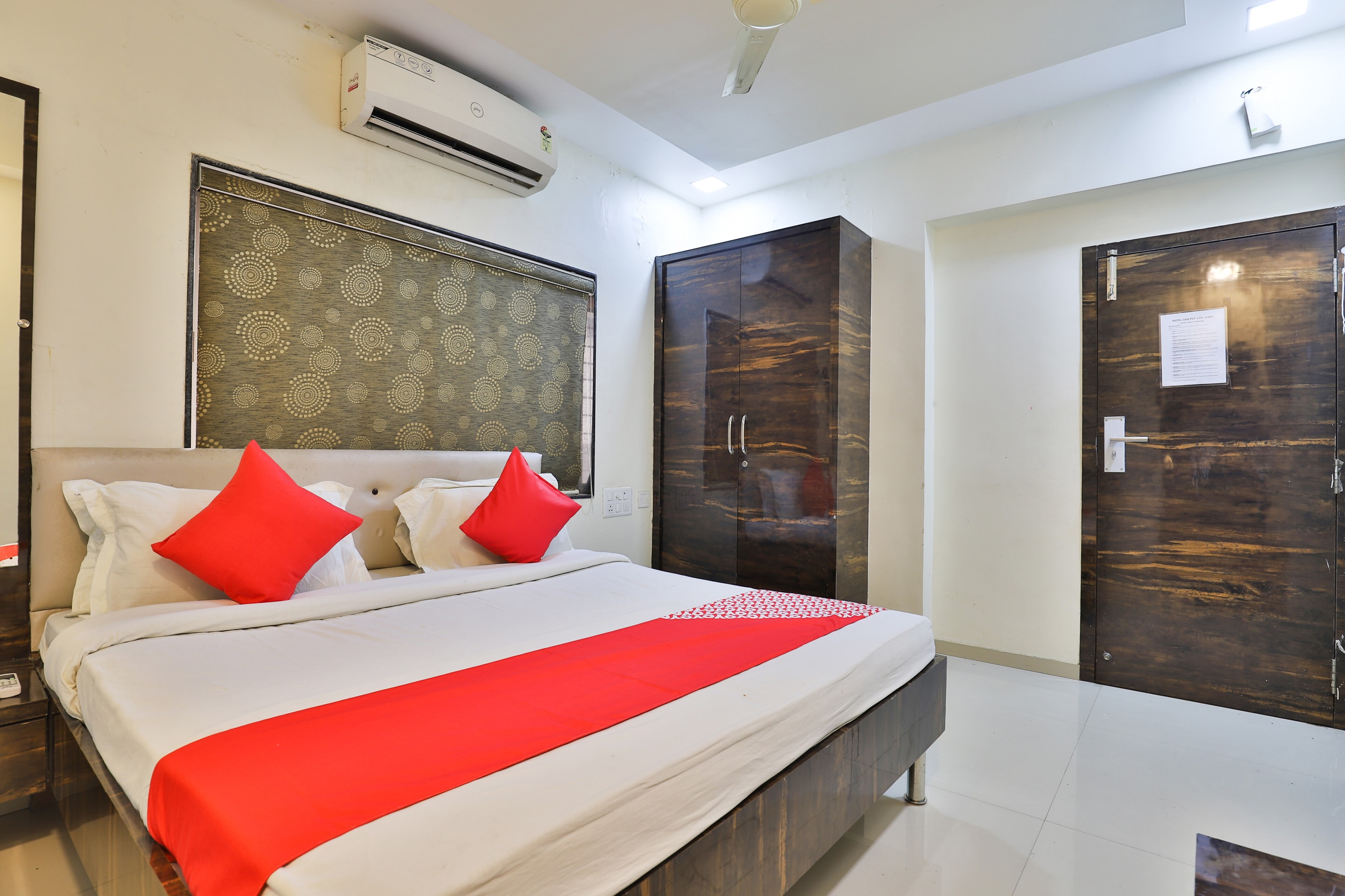 OYO Hotel Dan, OYO Rooms Vapi, Book @ ₹501 - OYO