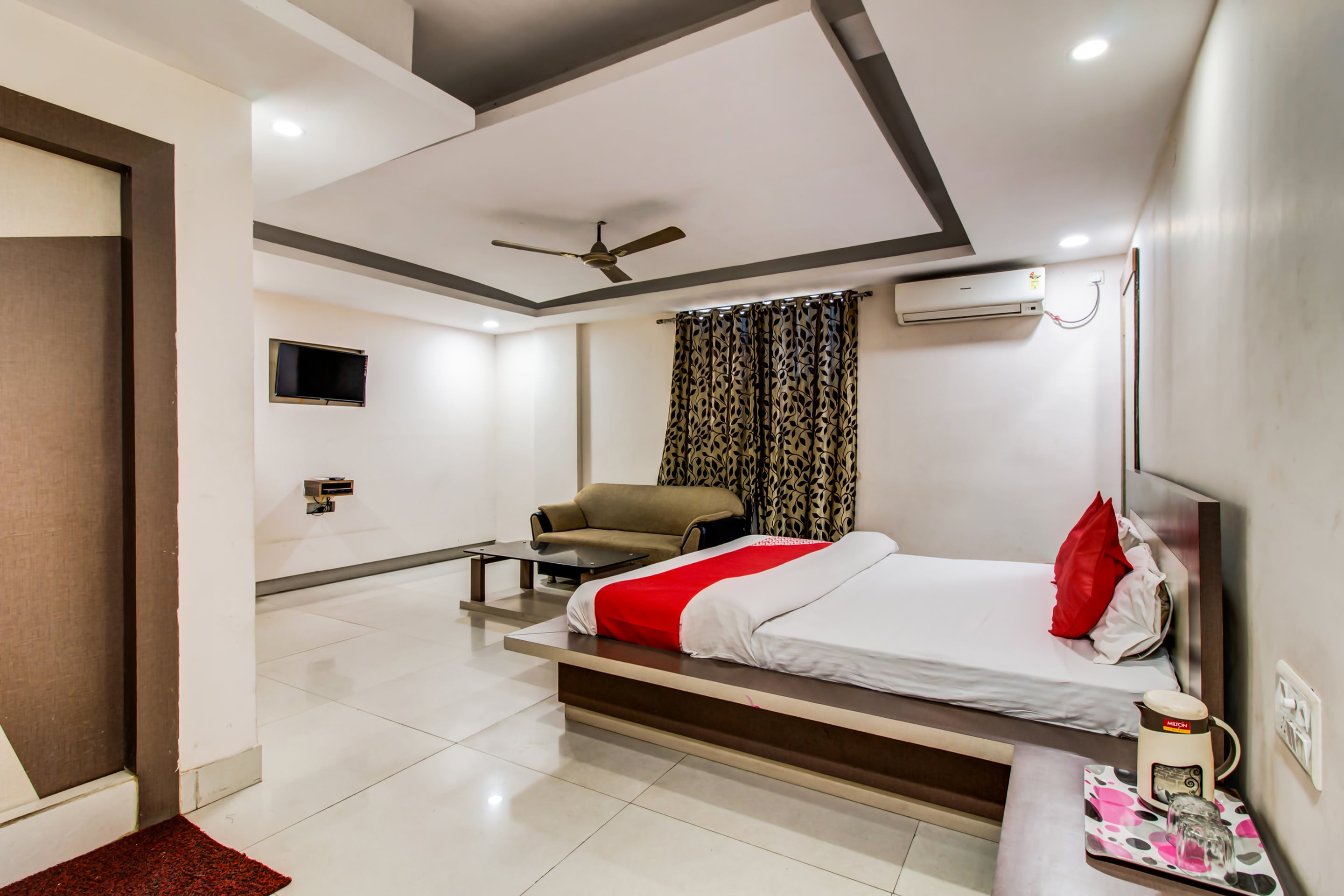 OYO Jai Ganesh Banquet Hall & Rooms, OYO Rooms Dhanbad, Book @ ₹1088 - OYO