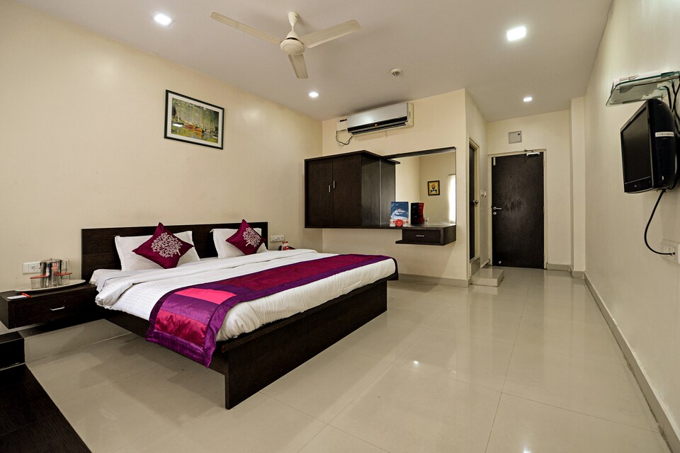 OYO Rooms 222 Kompally, OYO Rooms Hyderabad, Book @ ₹1095 - OYO