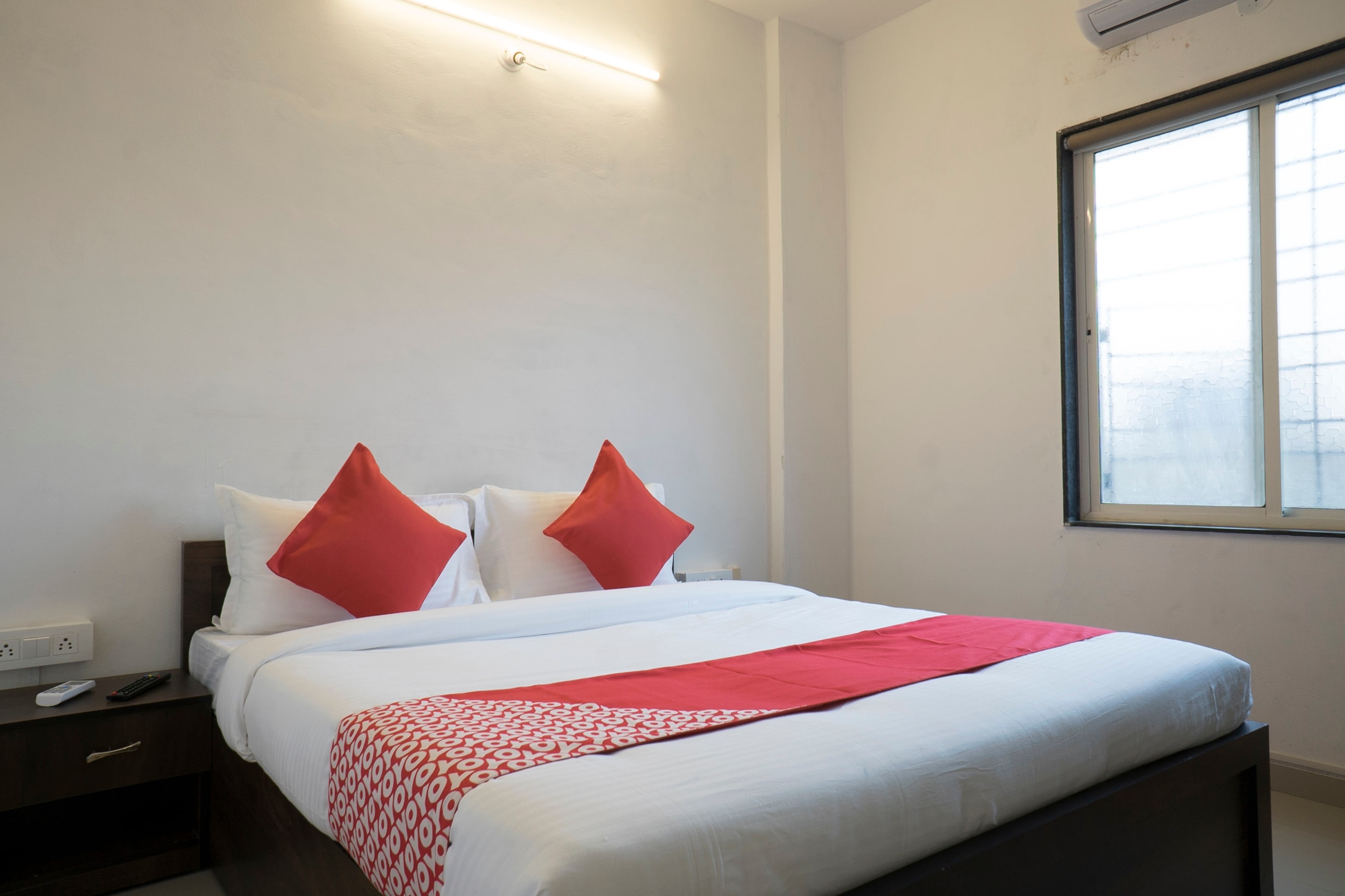Budget Hotels in Pune Railway Station, Pune Starting @ ₹652 - Upto 73% ...