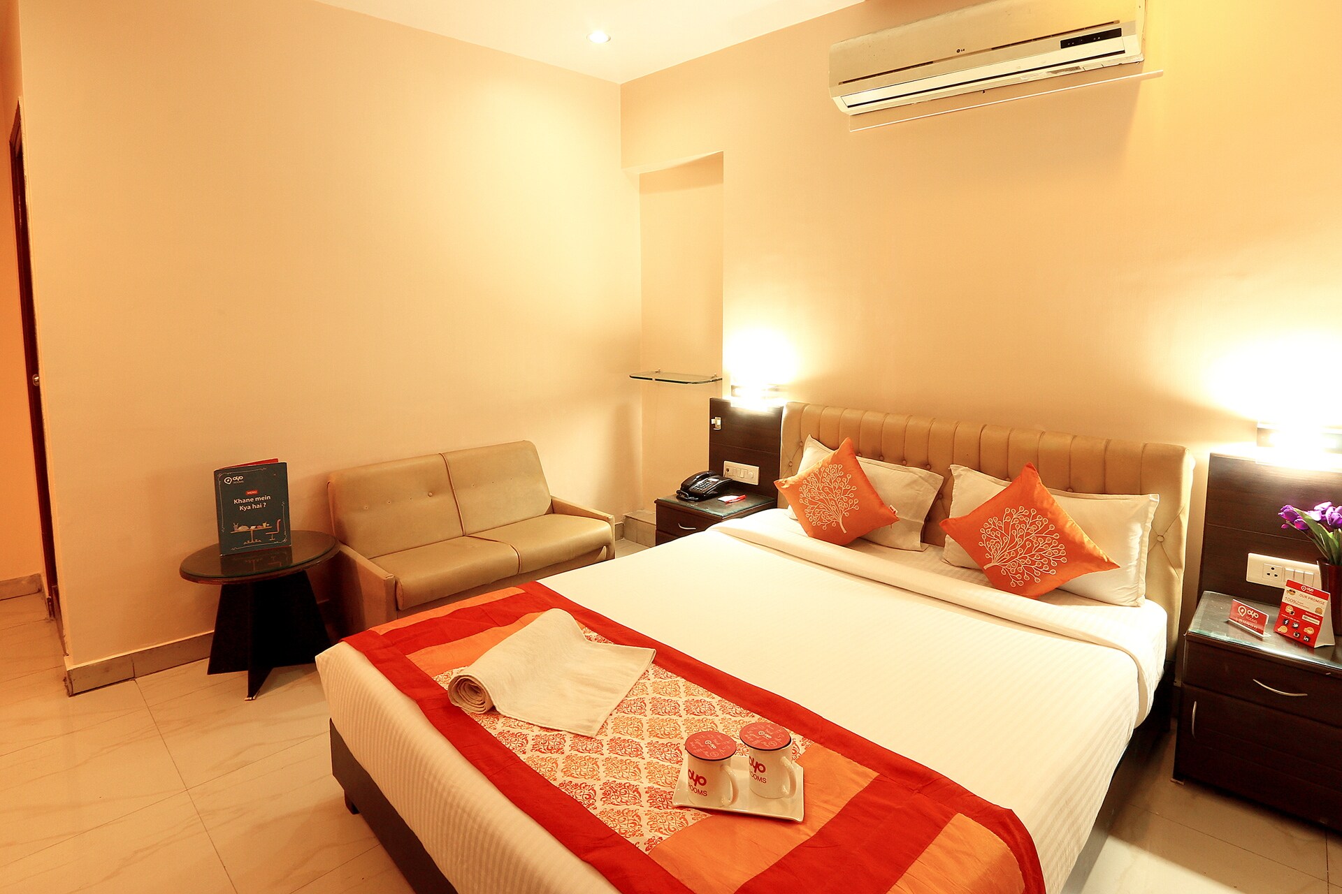OYO 3367 Flavours Inn, OYO Rooms Kolkata, Book @ ₹1095 - OYO