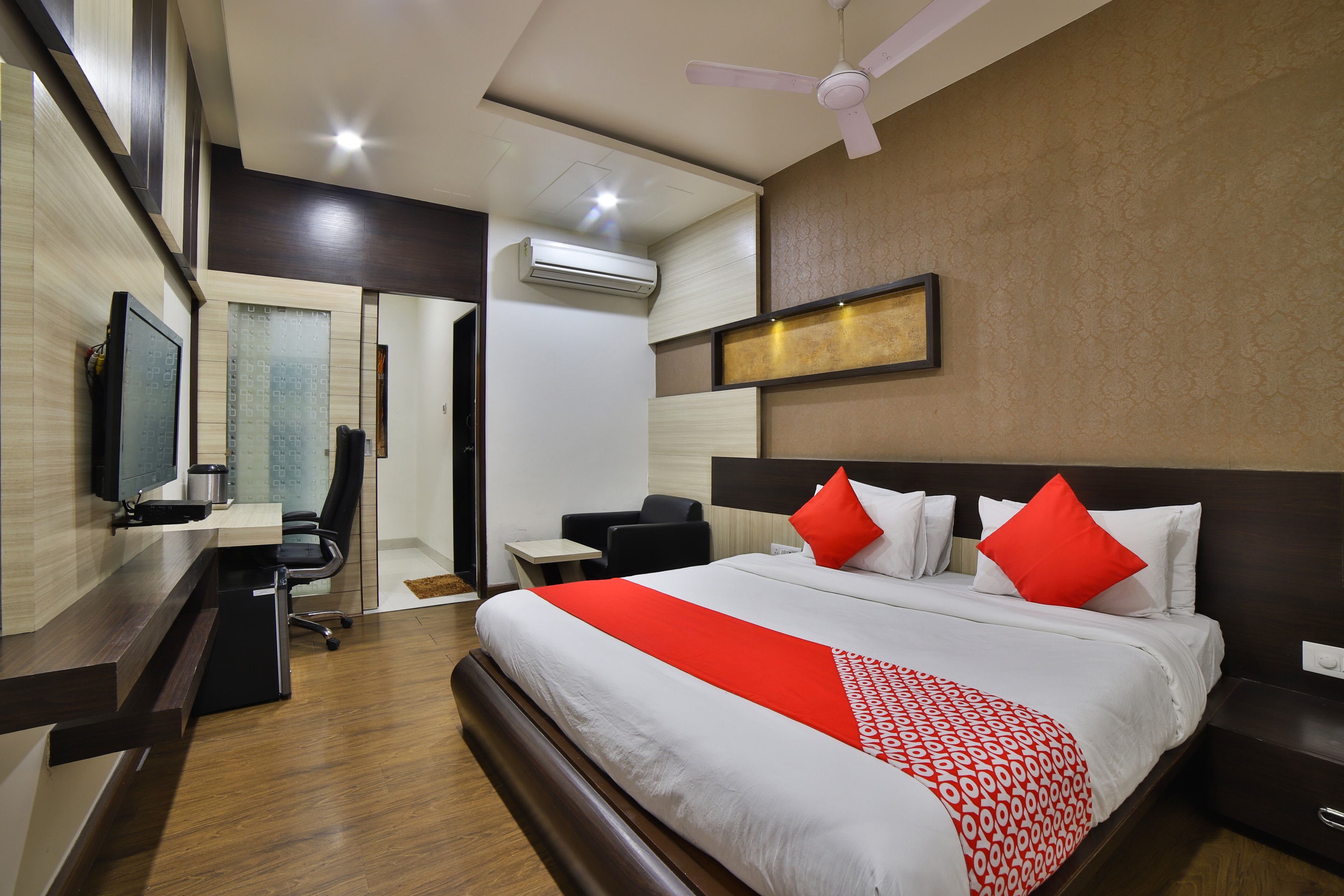OYO Hotel Princess, OYO Rooms Ankleshwar, Book @ ₹489 - OYO