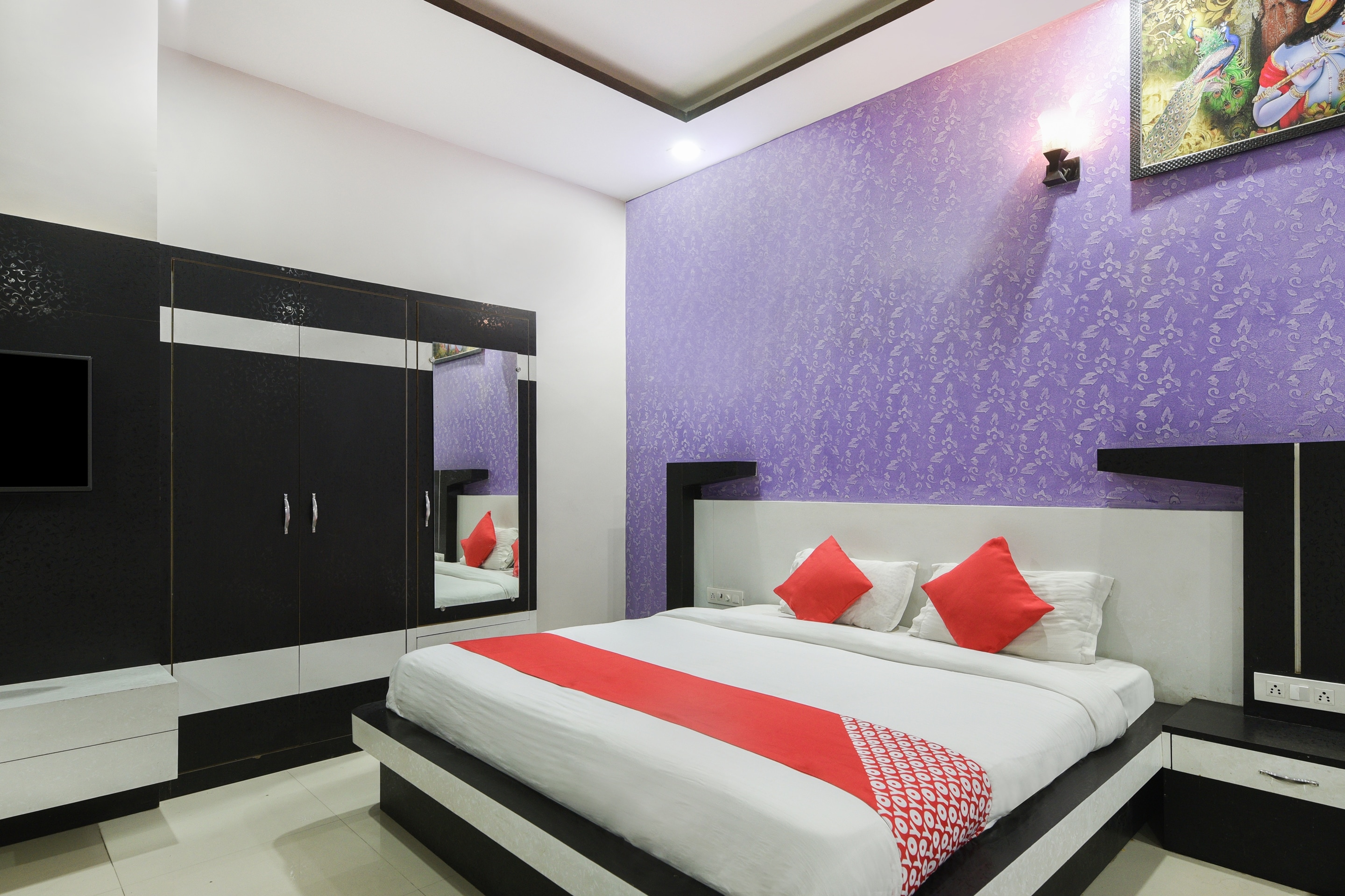 OYO Hotel Om Palace, OYO Rooms Khatu-Shyamji, Book @ ₹451 - OYO
