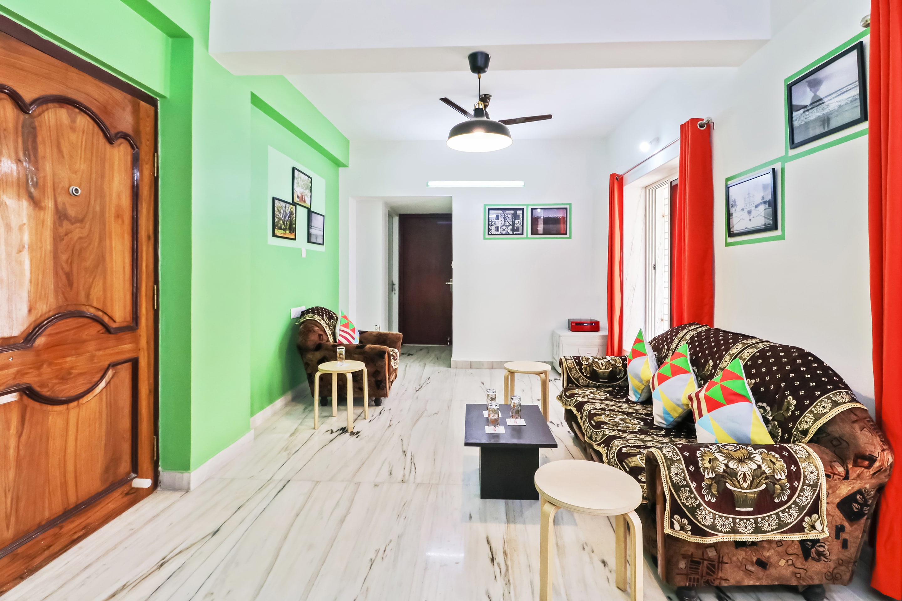OYO 30190 Home NEHA KUMARI3, Home Kolkata, Book @ ₹1095 - OYO