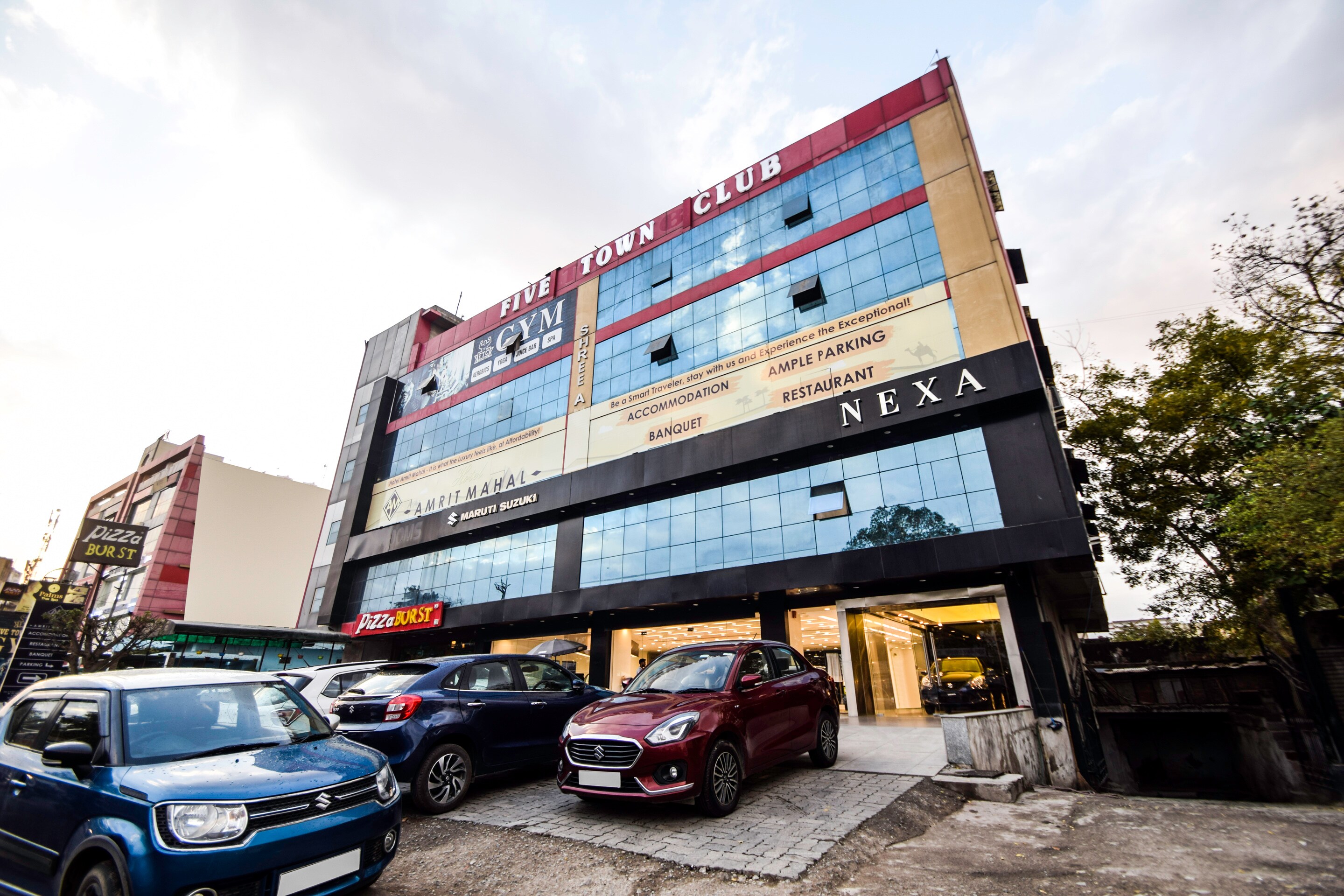 OYO 30248 Hotel Amrit Mahal, Premium Udaipur, Book @ ₹1095 - OYO