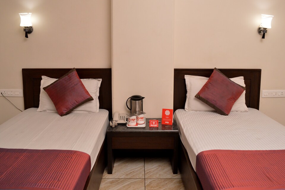 OYO 8783 Hotel Sunday Inn, OYO Rooms Jaipur, Book @ ₹1095 - OYO