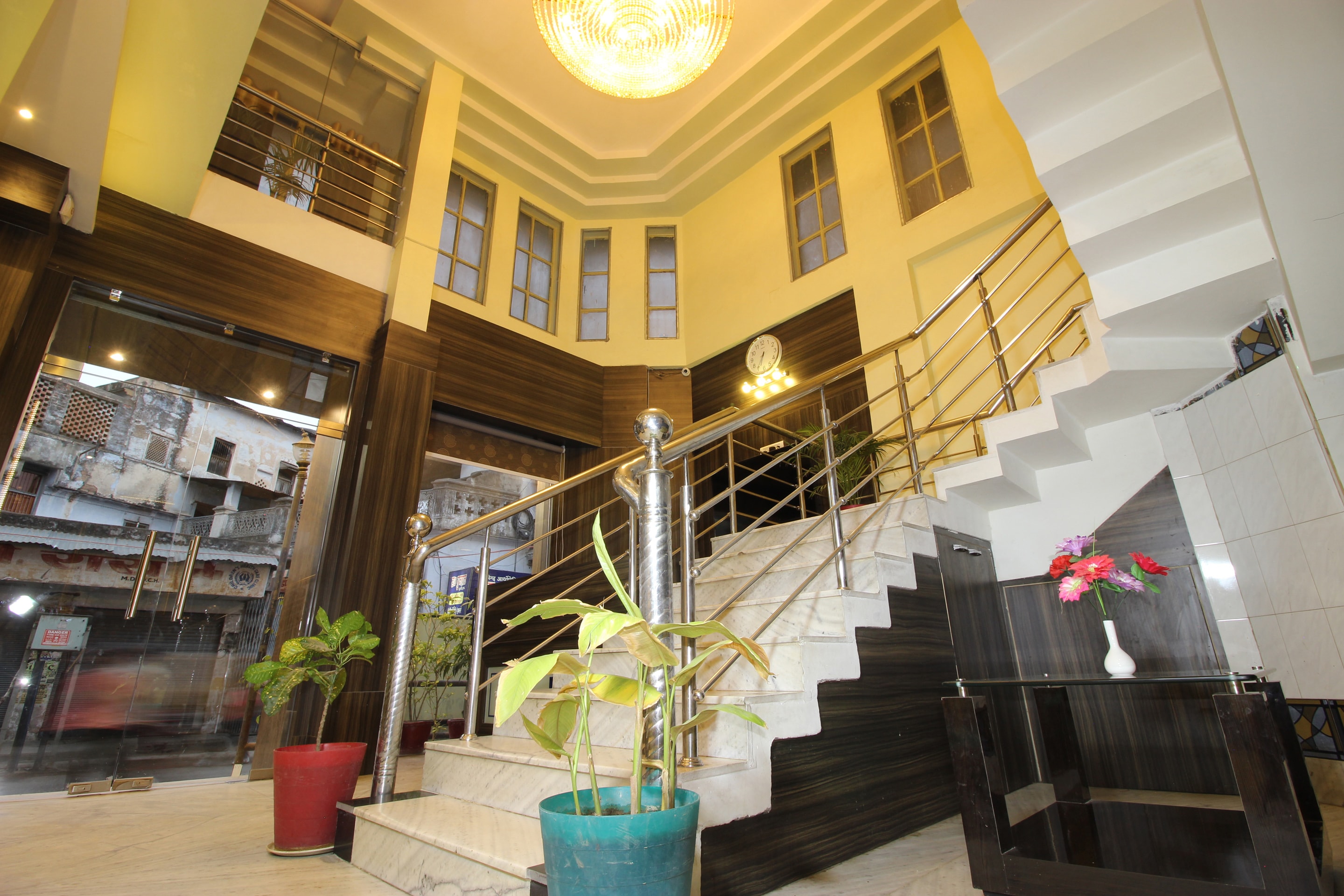 Hotel O Blue Diamond, Flagship Varanasi, Book @ ₹754 - OYO