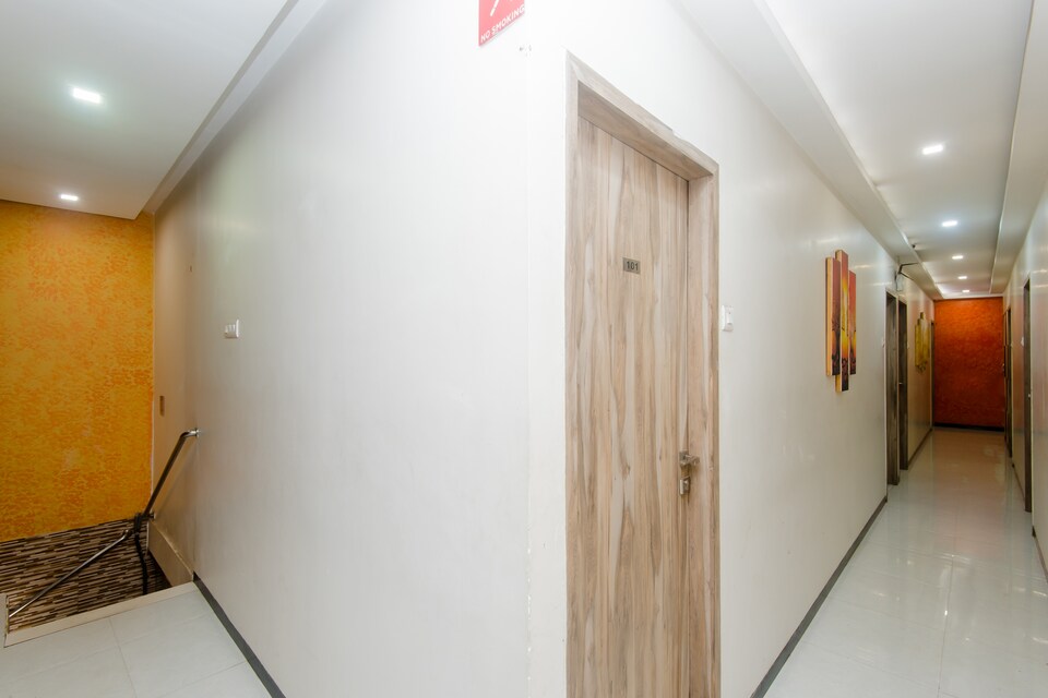 OYO Blue Pearl Residency Near Chhatrapati Shivaji International Airport, OYO Rooms Mumbai, Book ...