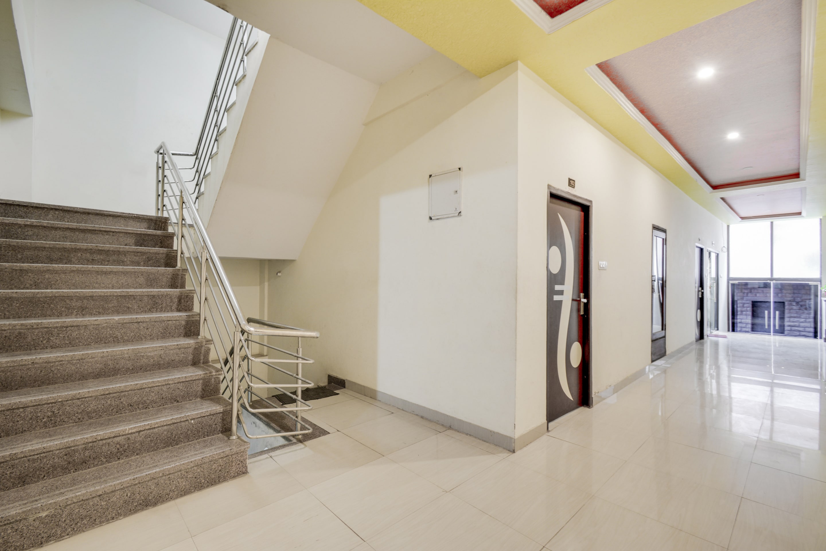 Hotel O Kanak Place, Flagship Jodhpur, Book @ ₹874 - OYO