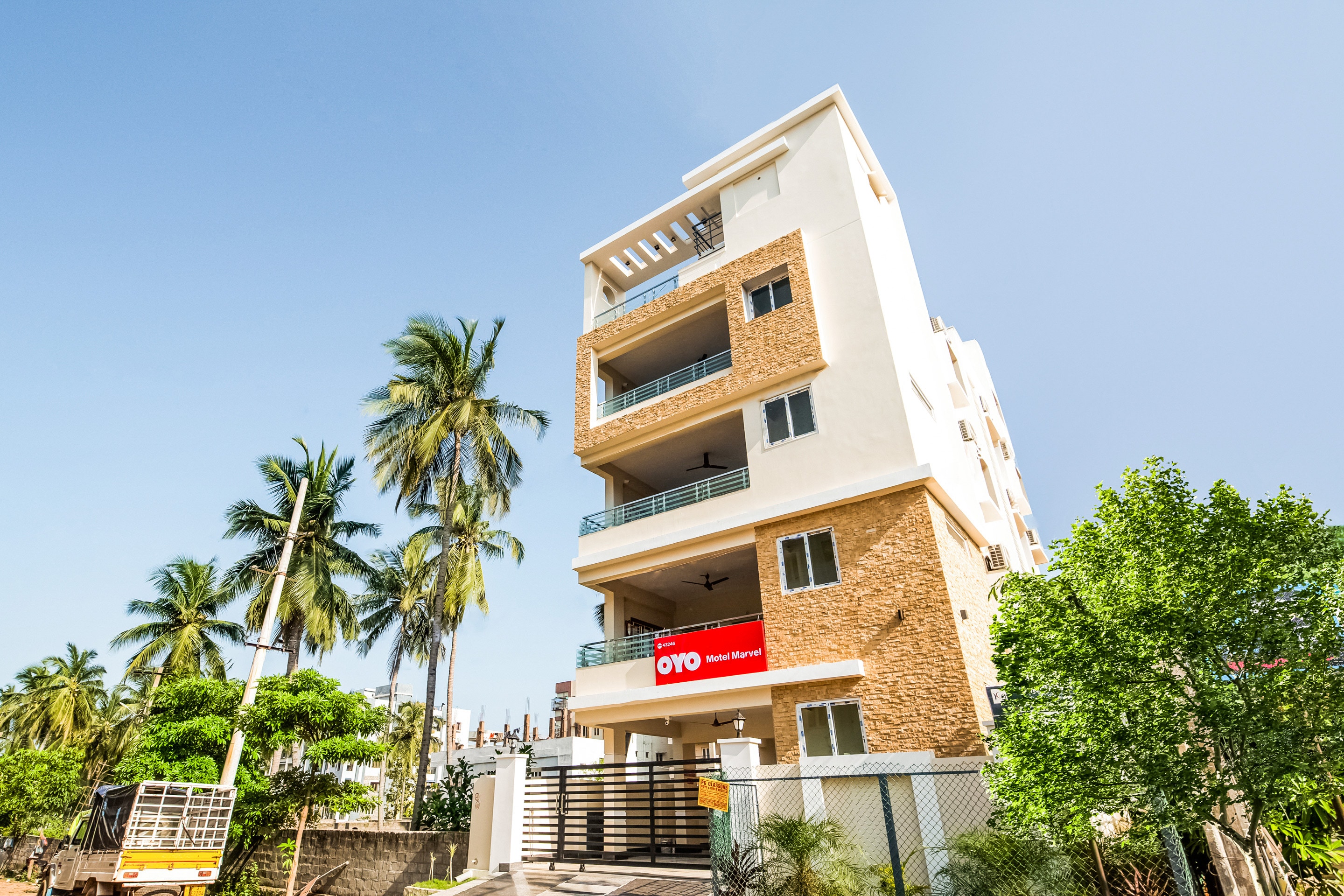 OYO 43246 Motel Marvel, OYO Rooms Visakhapatnam, Book @ ₹1095 - OYO