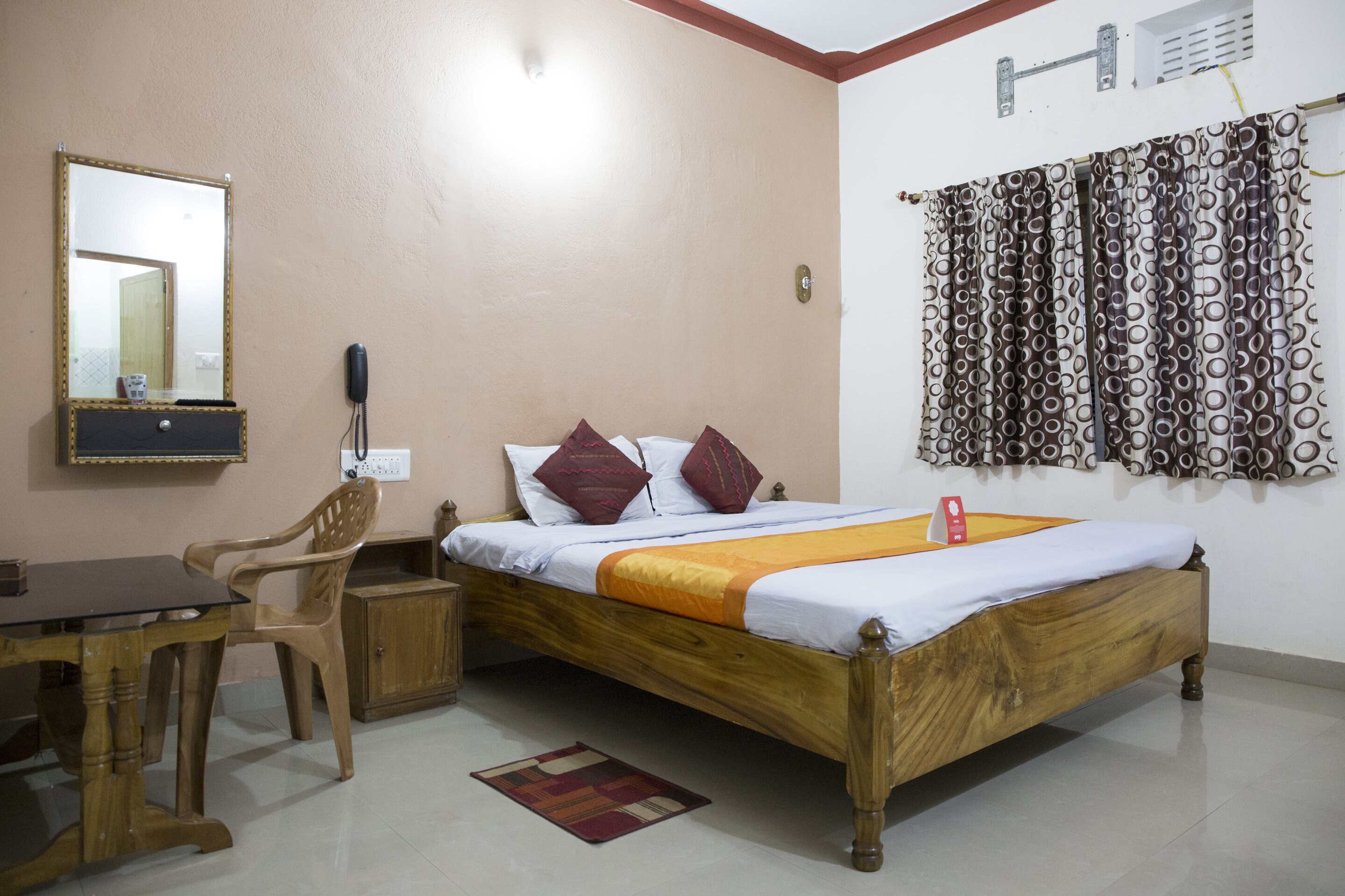 OYO 3930 Home Stay Surya Inn, OYO Rooms Puri, Book @ ₹1067 - OYO