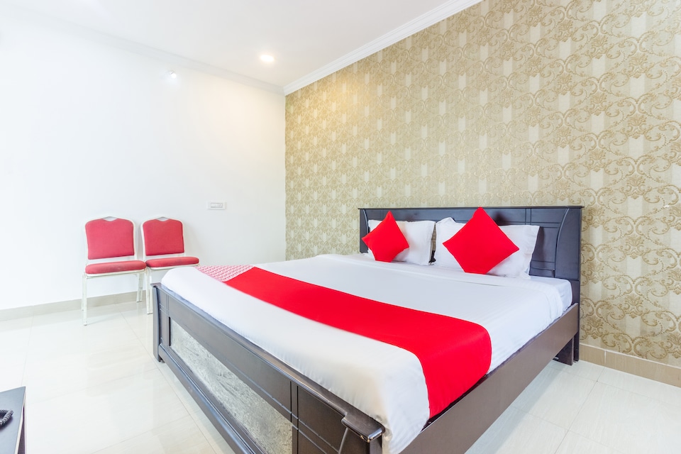 Super OYO Alpine Glow Heights, OYO Rooms Hyderabad, Book @ ₹1218 - OYO