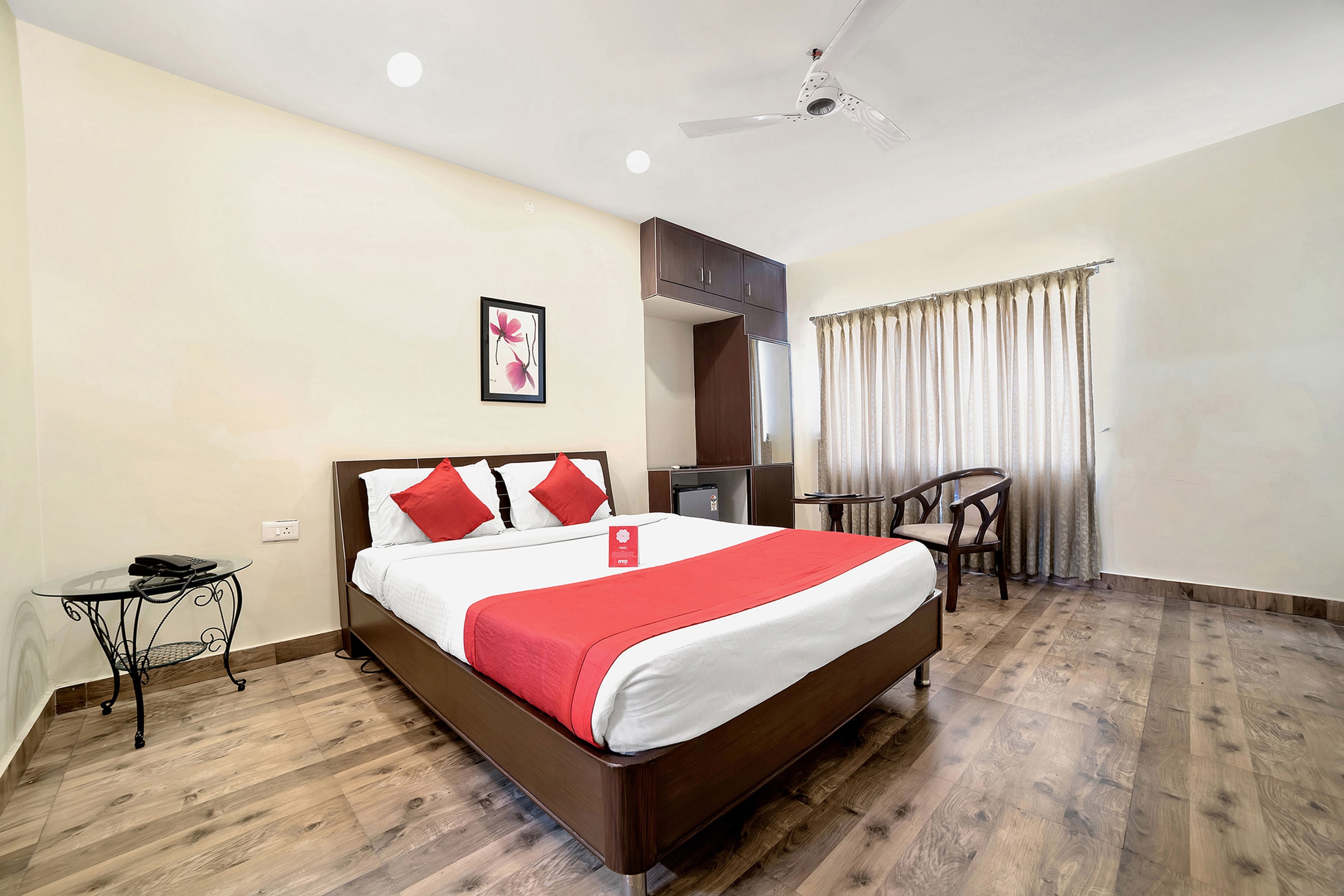 OYO Hotel Manar Luxury Suites Near Birla Mandir, OYO Rooms Hyderabad ...