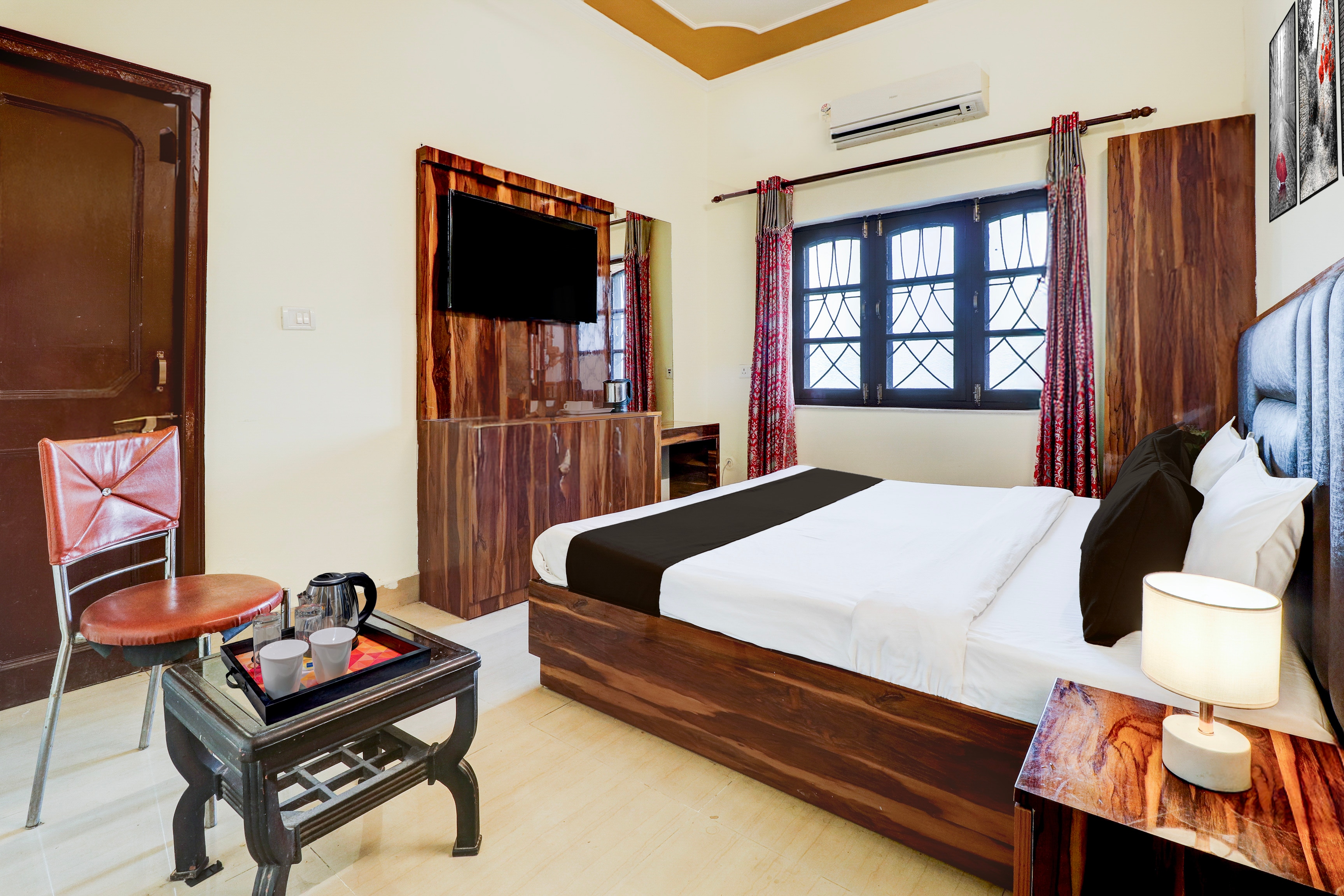 Flagship Hotels in Brij Lodge Hotel, Haridwar for Family Oyos Starting ...