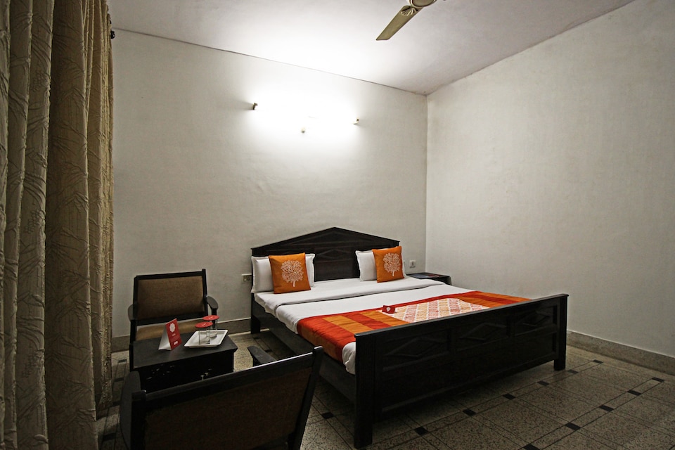 OYO Rooms 018 Near Ramnagar, OYO Rooms Corbett-Ramnagar, Book @ ₹1095 - OYO