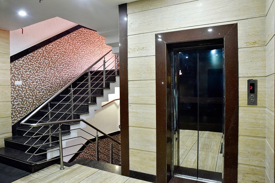 OYO 4289 Hotel New Red Rose, OYO Rooms Jammu, Book @ ₹1095 - OYO