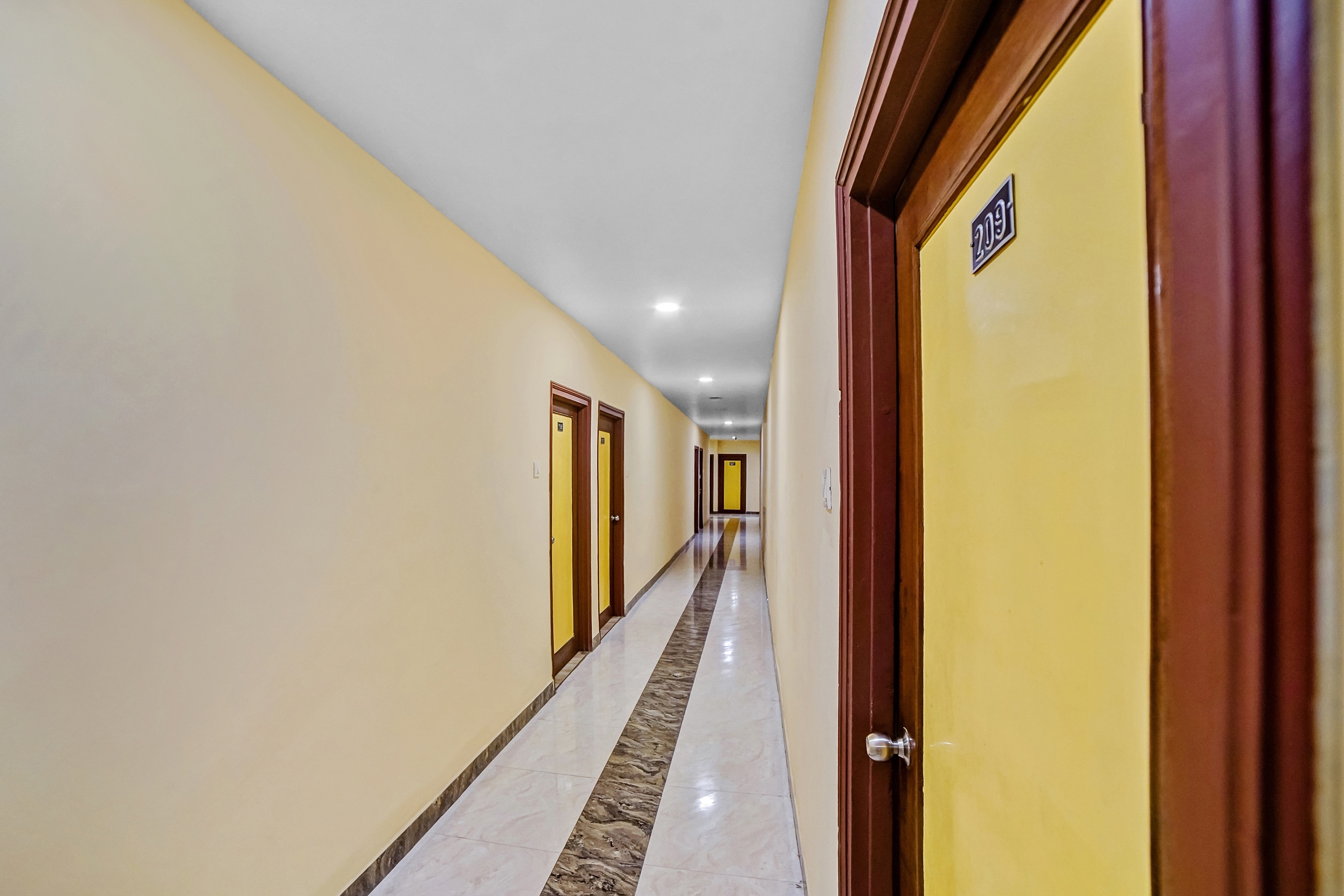 Collection O Suvidha, Collection O Bilaspur, Book @ ₹960 - OYO