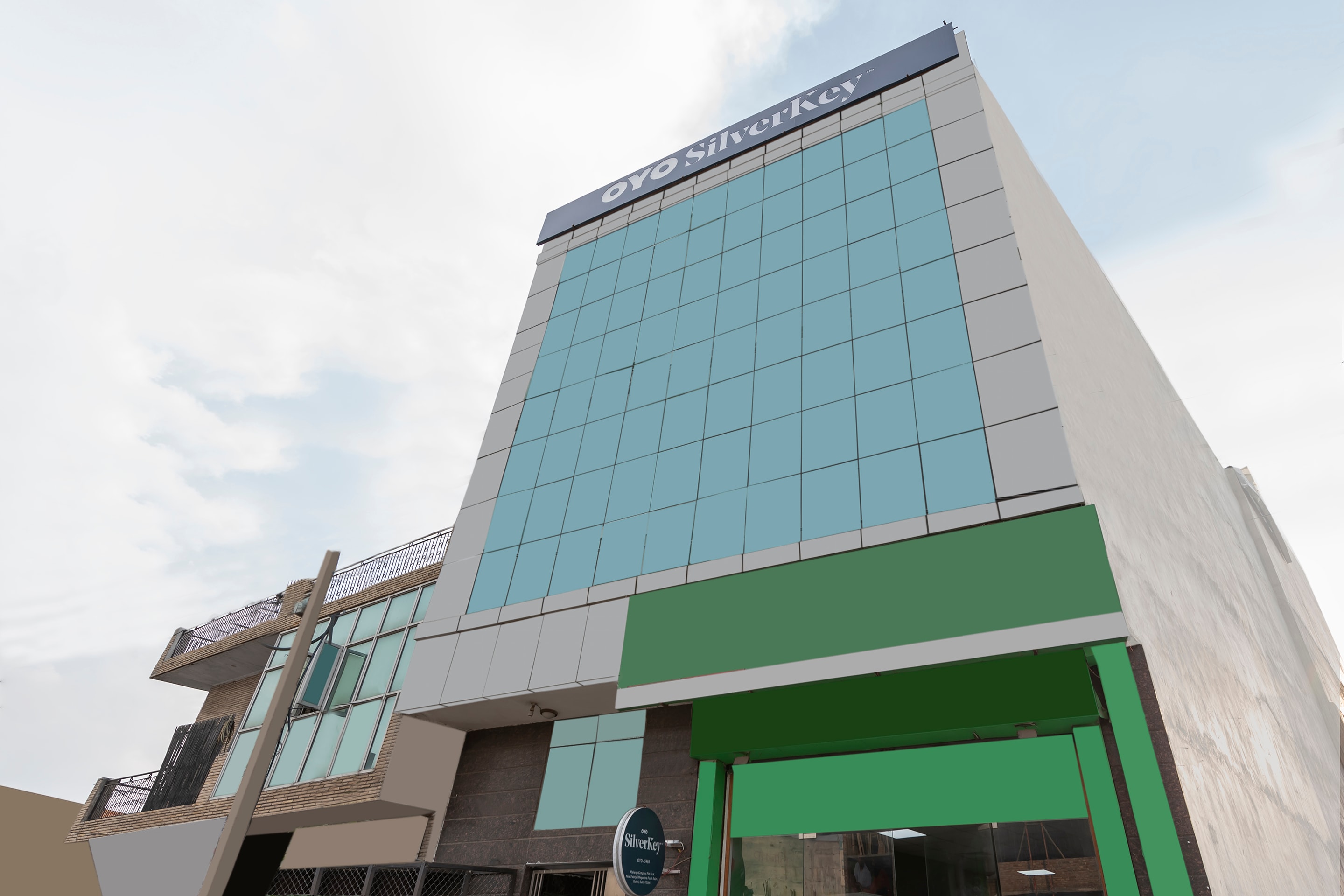 OYO SilverKey Pooth Kalan Near Rithala Metro Station, Silverkey Delhi ...