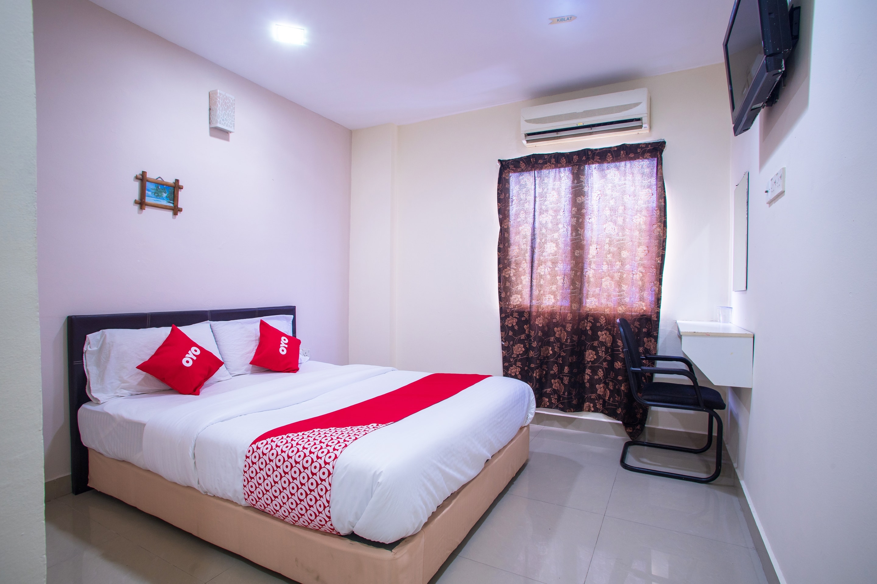 OYO 44010 Royals Star Hotel, OYO Hotels Seremban, Book @ RM94 - OYO