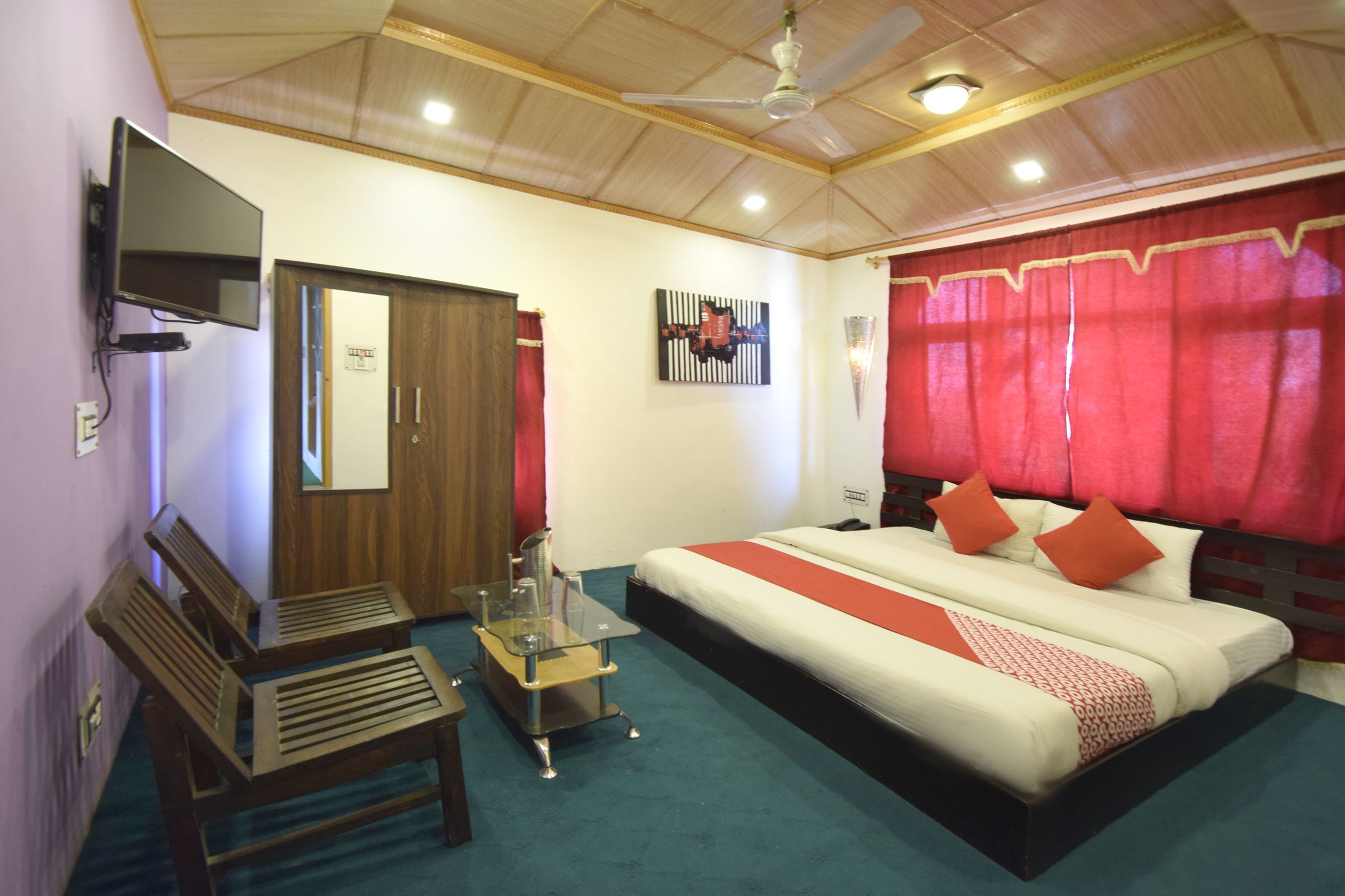OYO Ks Palace Srinagar, OYO Rooms Srinagar, Book @ ₹1095 - OYO
