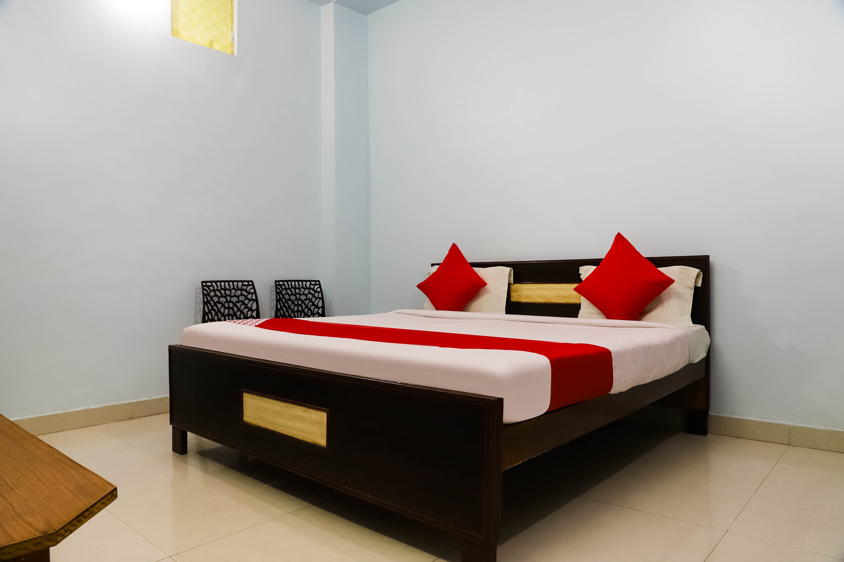 OYO 48660 Kailash, OYO Rooms Lalitpur-UP, Book @ ₹1095 - OYO