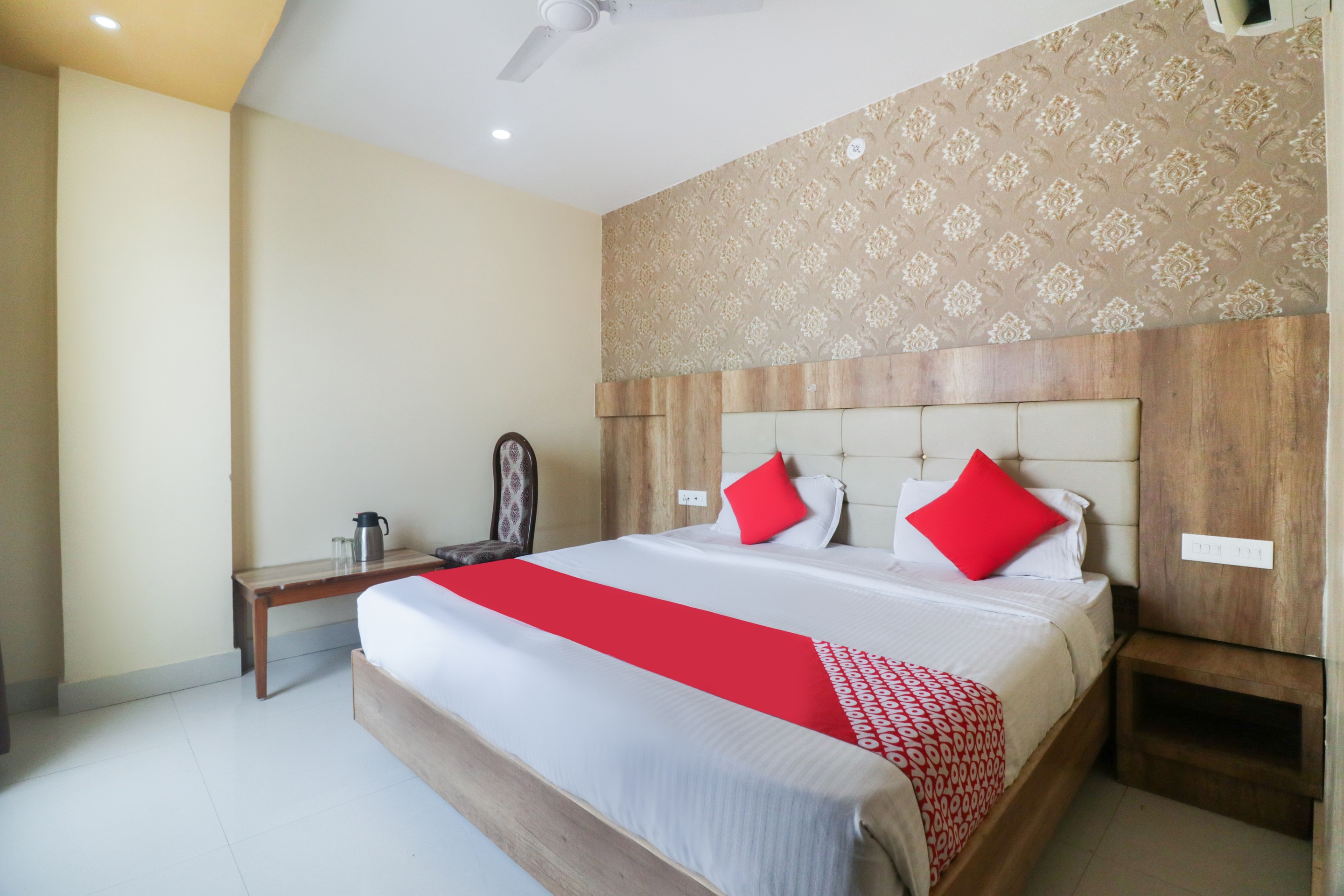 Hotels in Varanasi Starting @ ₹409 - Upto 66% OFF on 92 Varanasi Hotels