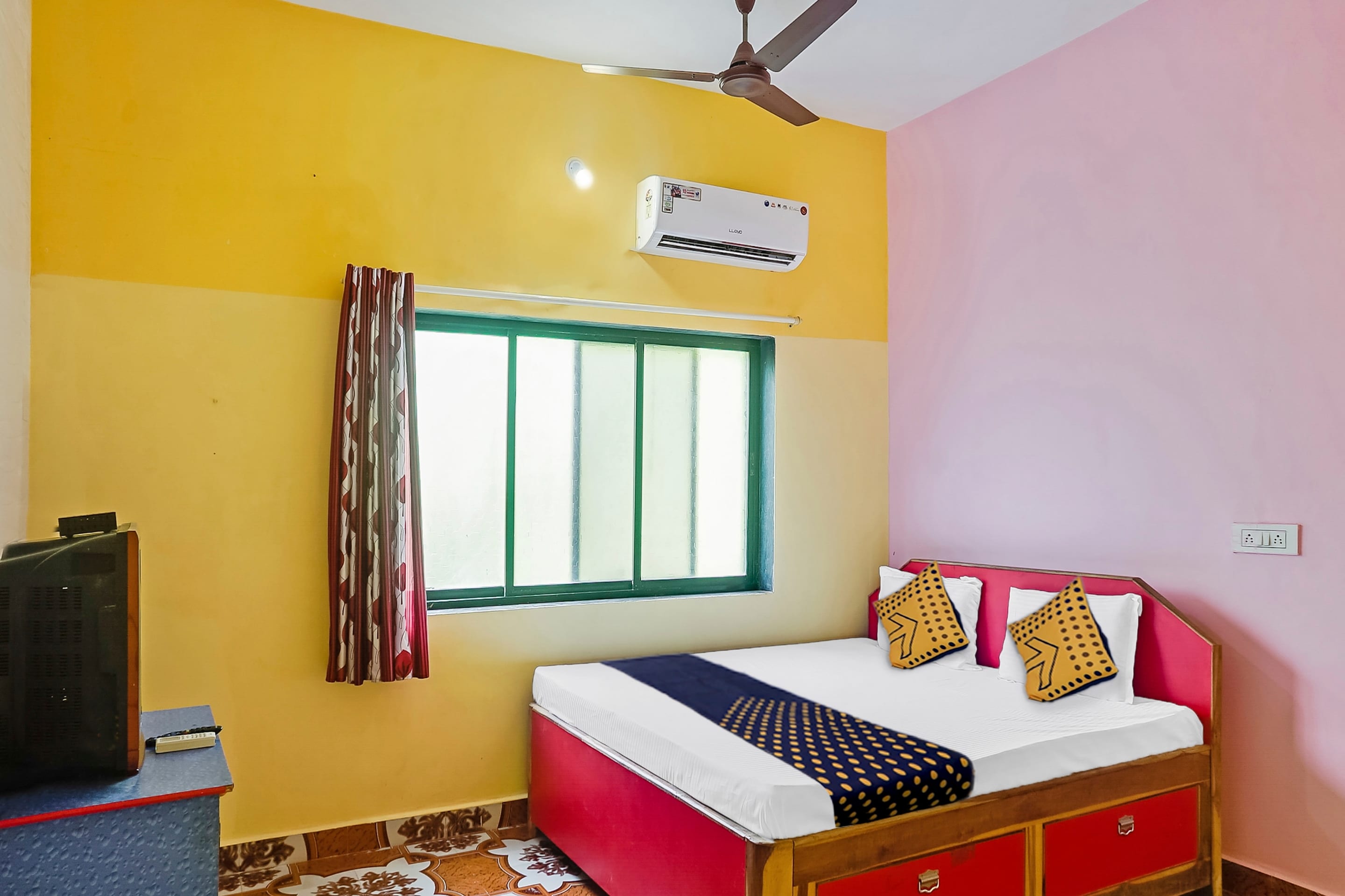 OYO Hotel Parvati, OYO Rooms Dapoli, Book @ ₹455 - OYO
