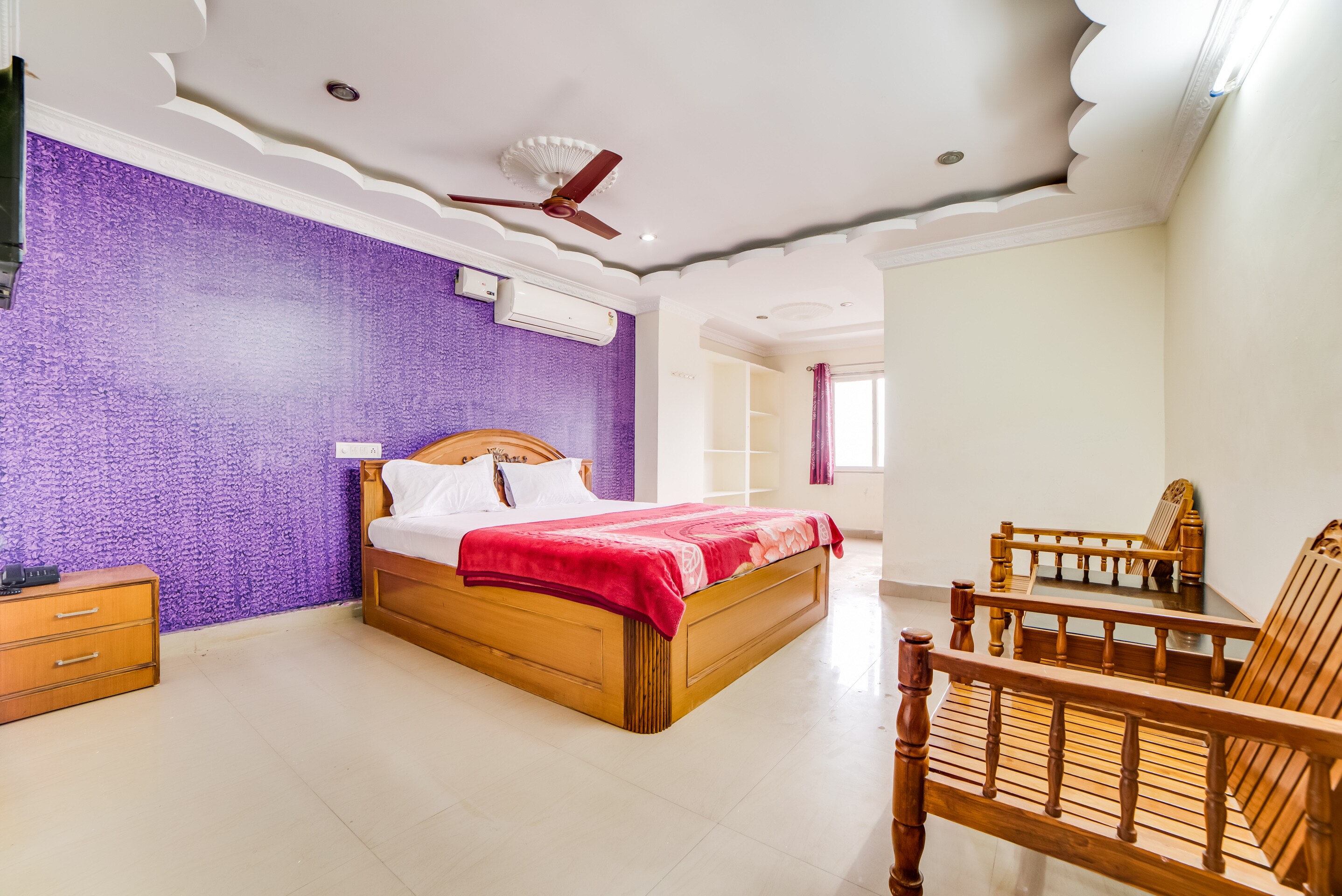 SPOT ON 62202 Hotel Mayuri Grand, SPOT ON Nalgonda, Book @ ₹1067 - OYO