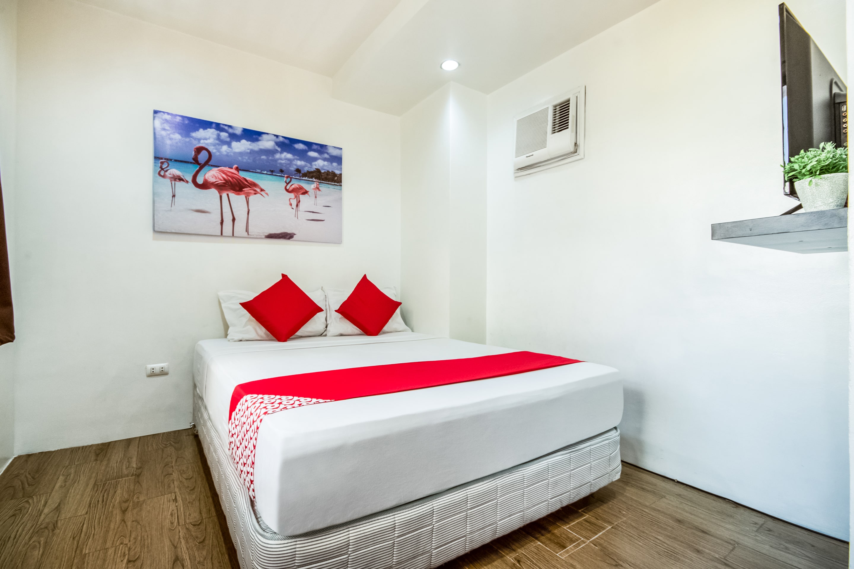 OYO 443 Maria Cristina Arcade Suites, OYO Hotels Cebu, Book @ ₱1174 - OYO