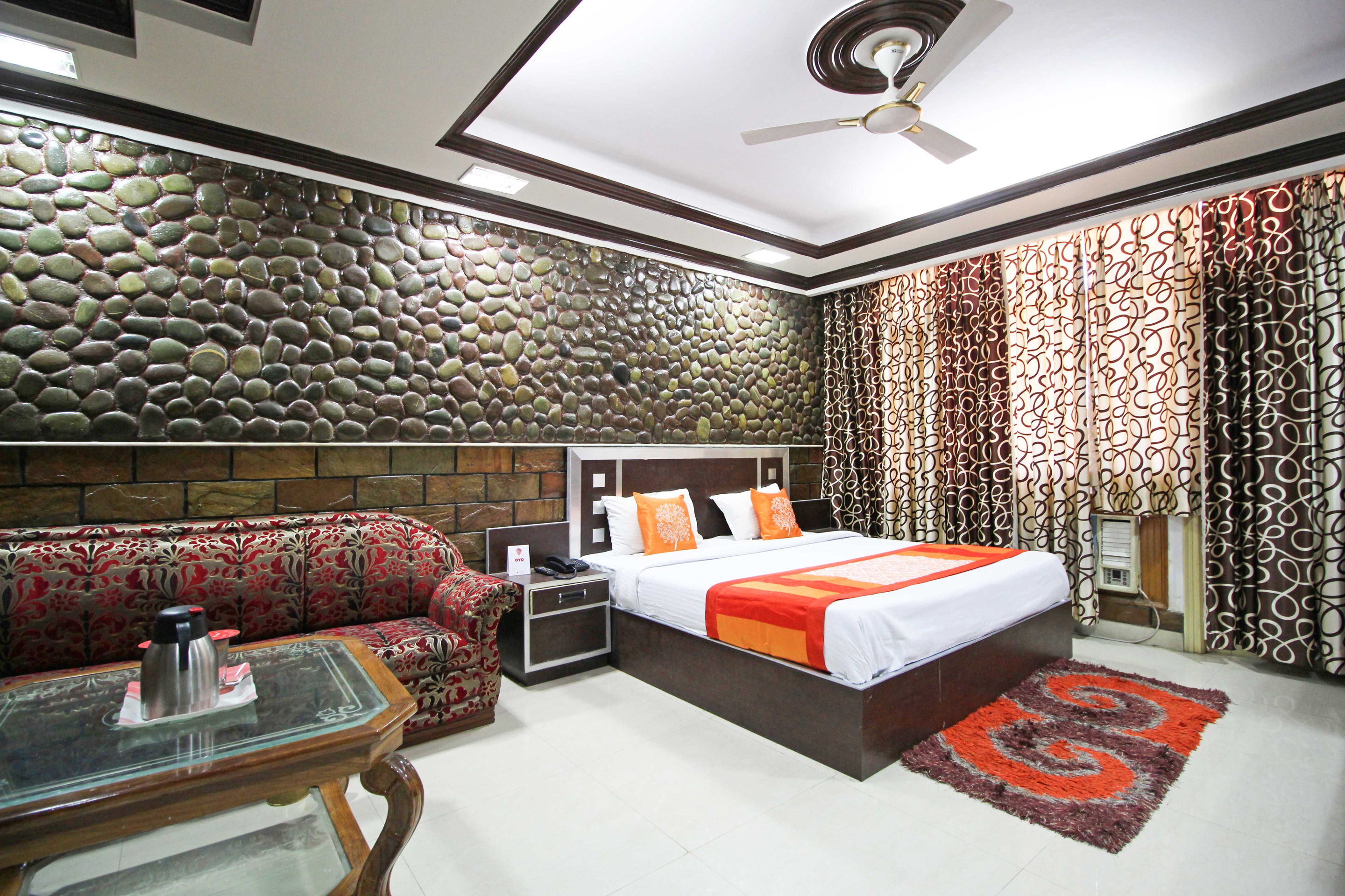 OYO Hotel Shankar Palace, OYO Rooms Katra, Book @ ₹1095 - OYO