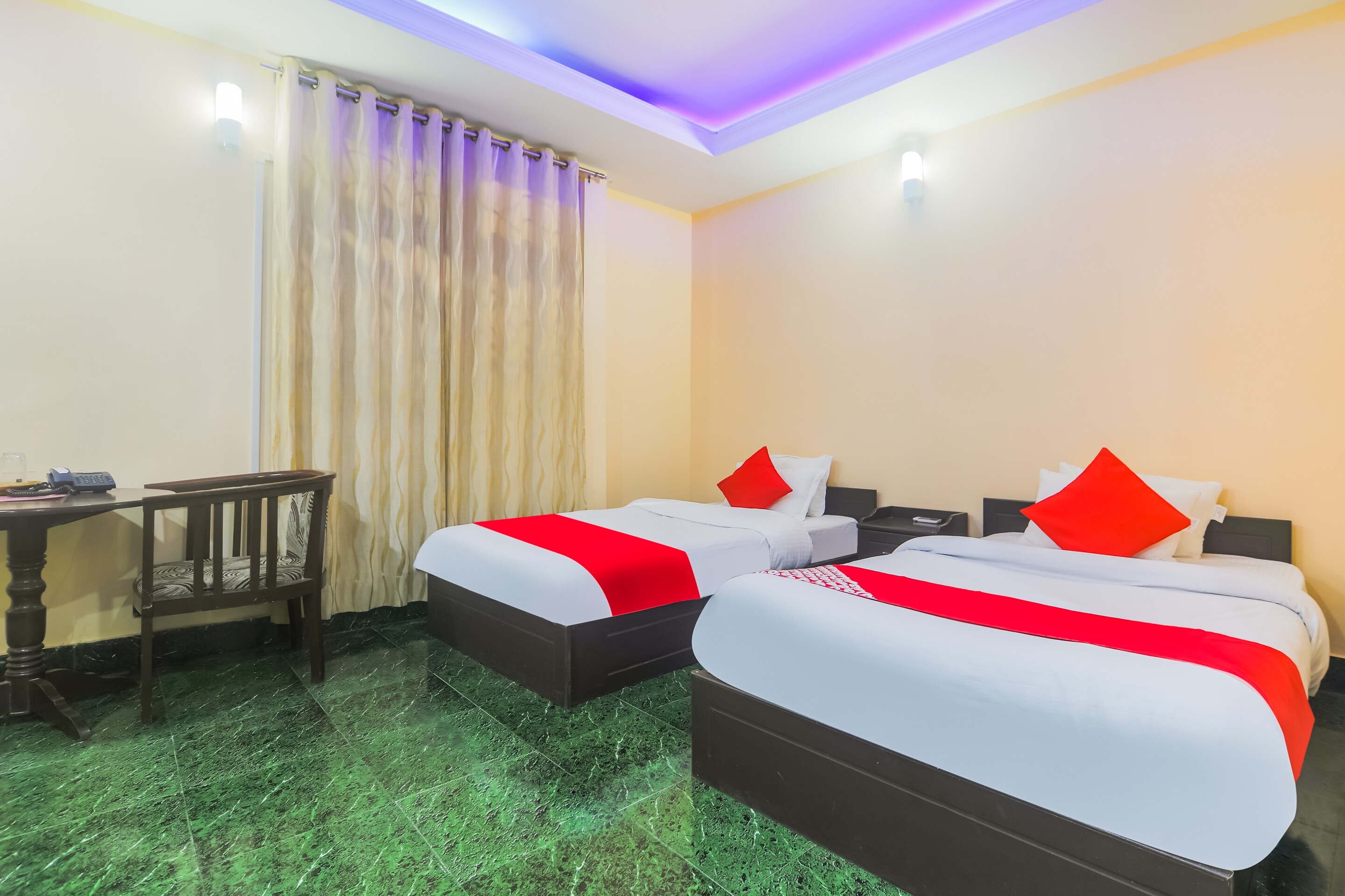 OYO 64210 Hotel Hill Orchid, OYO Rooms Aizwal, Book @ ₹1095 - OYO