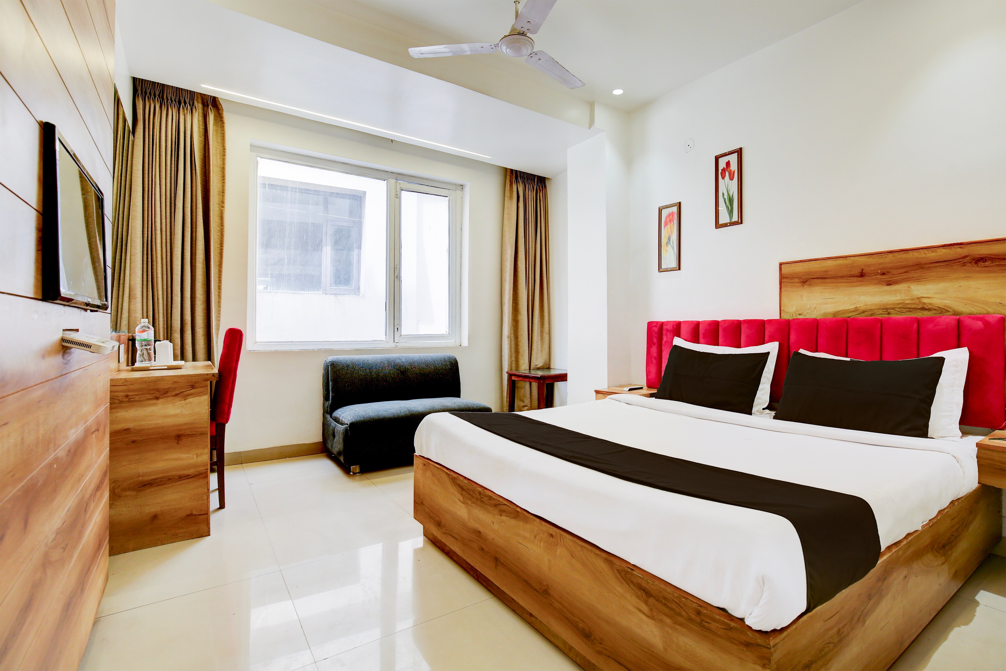 Collection O R V Regency, Collection O Amritsar, Book @ ₹971 - OYO