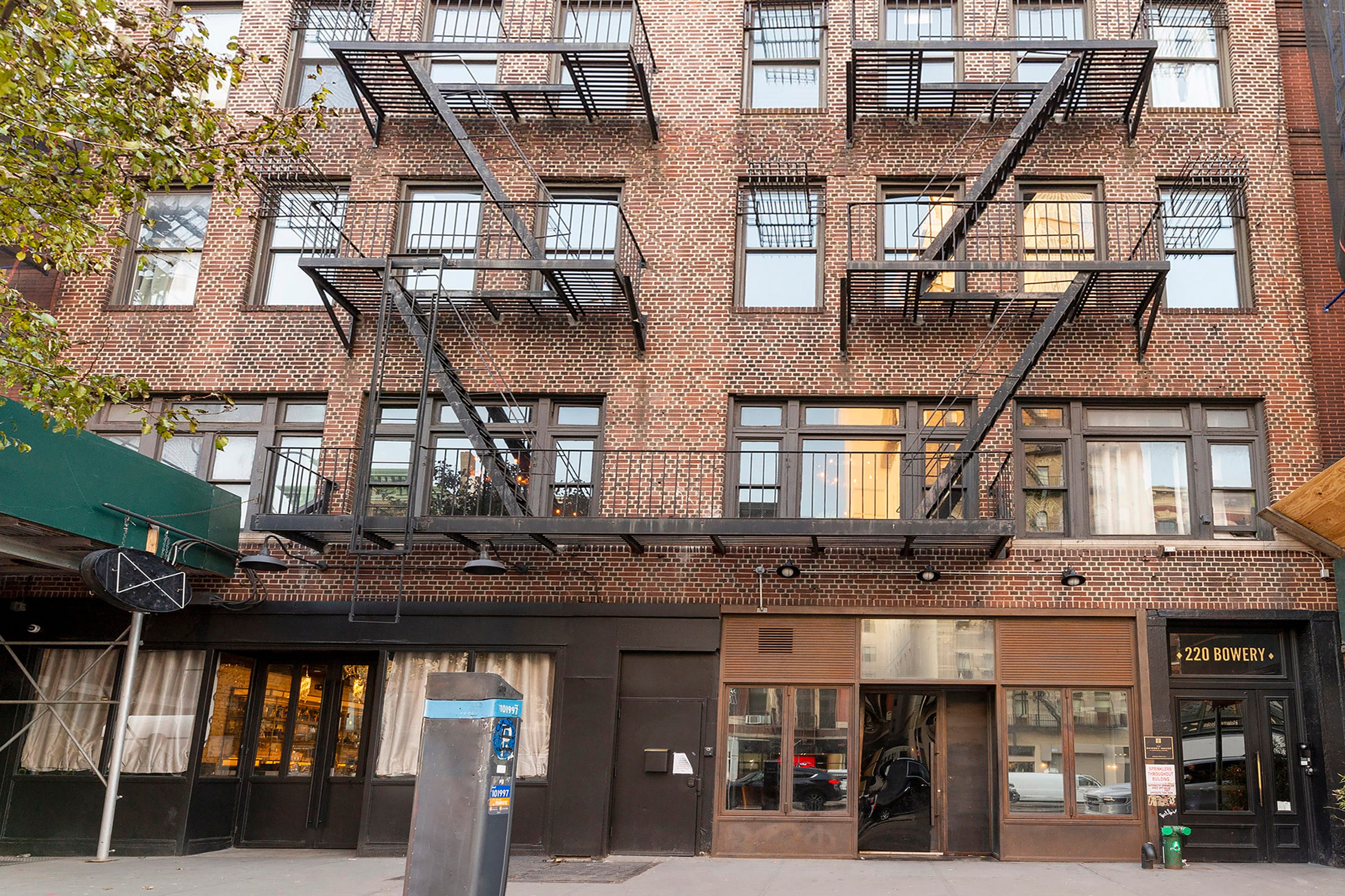 Book The Bowery House by OYO, NY from $132 - OYO Hotels