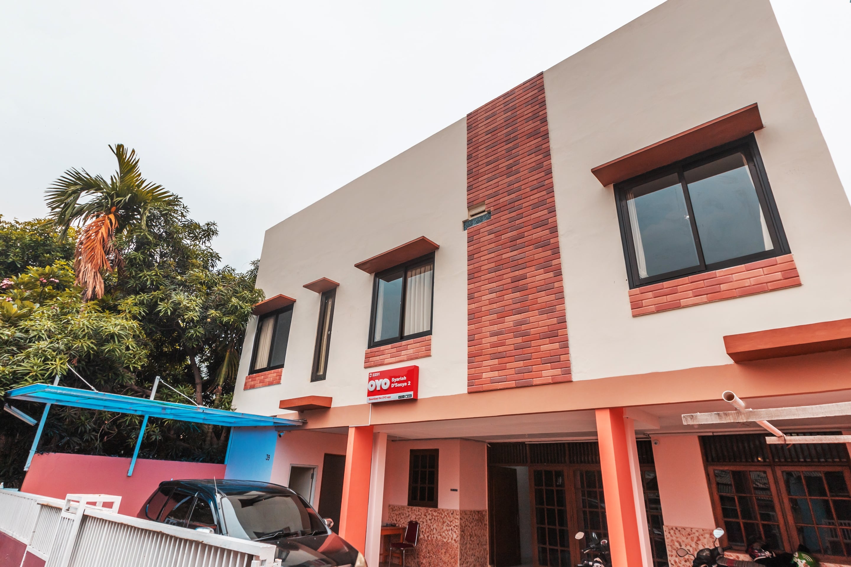 OYO Life 2251 D'sasya Syariah Residence 2, OYO Living Jakarta, Book ...
