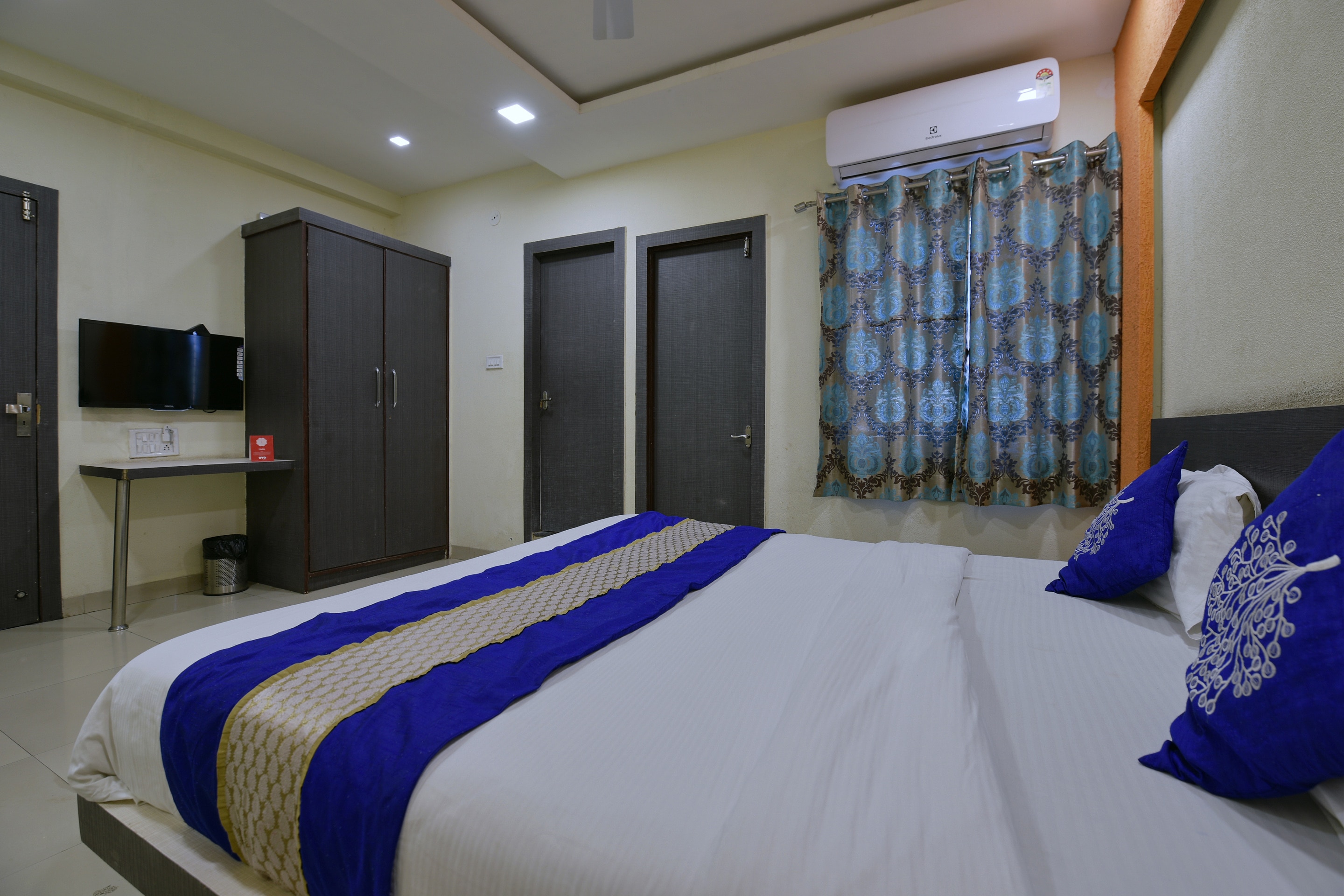 Hotels in Indore Bg Railway Station, Indore for International Guests ...