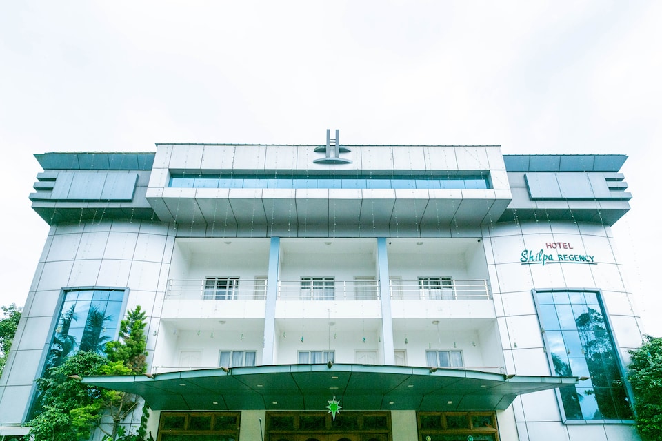 Capital O 68578 Shilpa Regency, Capital O Kollam, Book @ ₹1095 - OYO
