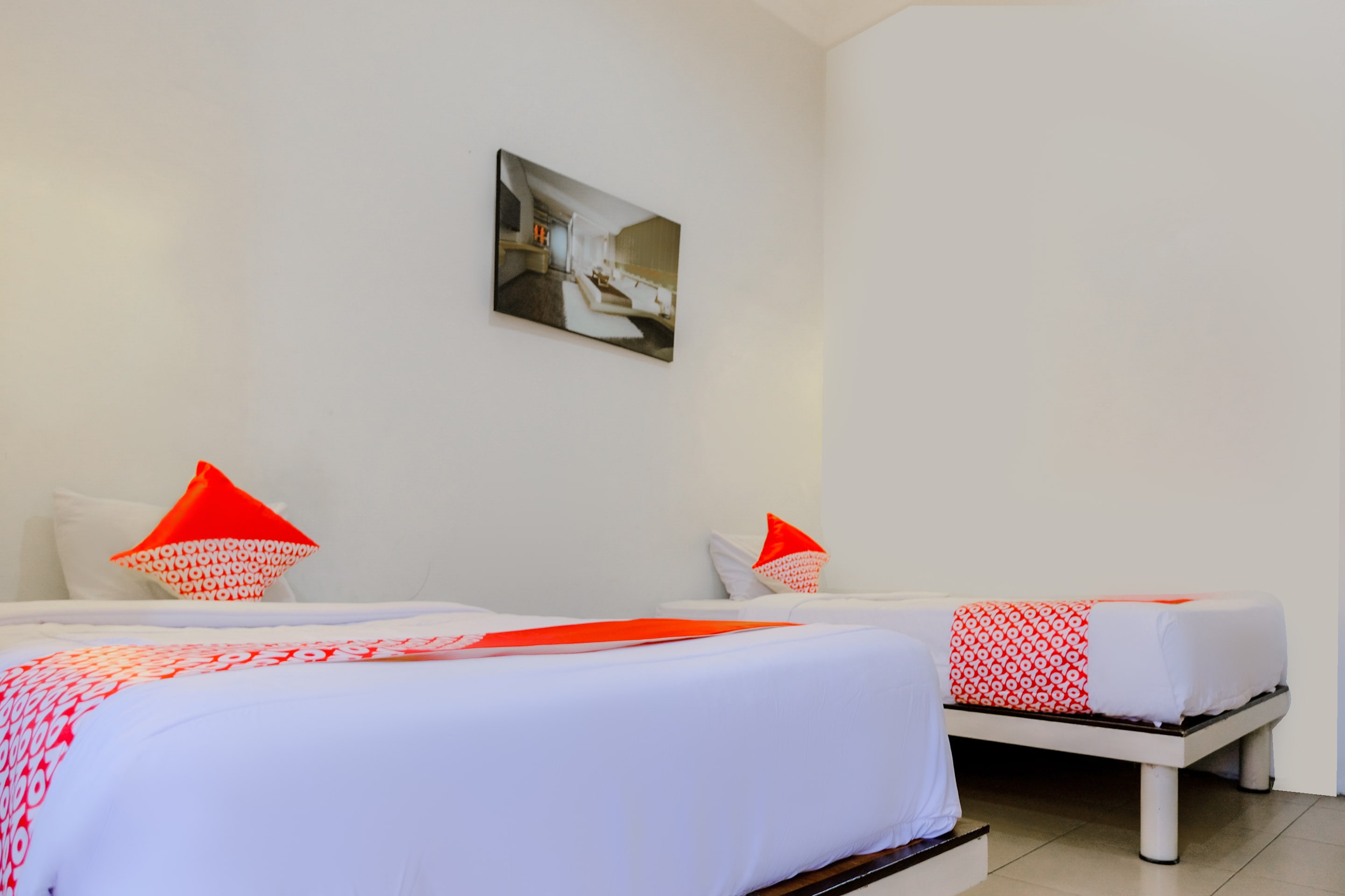 OYO 2853 D'java Homestay, OYO Hotels Tulungagung, Book @ Rp87029 - OYO