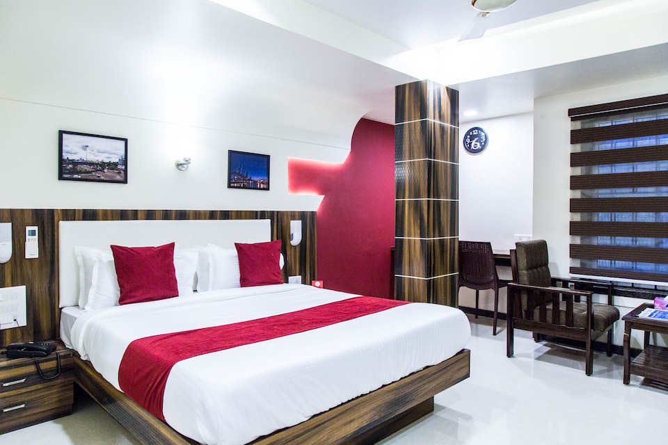 OYO 5729 Hotel Kochi Caprice, Premium Kochi, Book @ ₹1095 - OYO