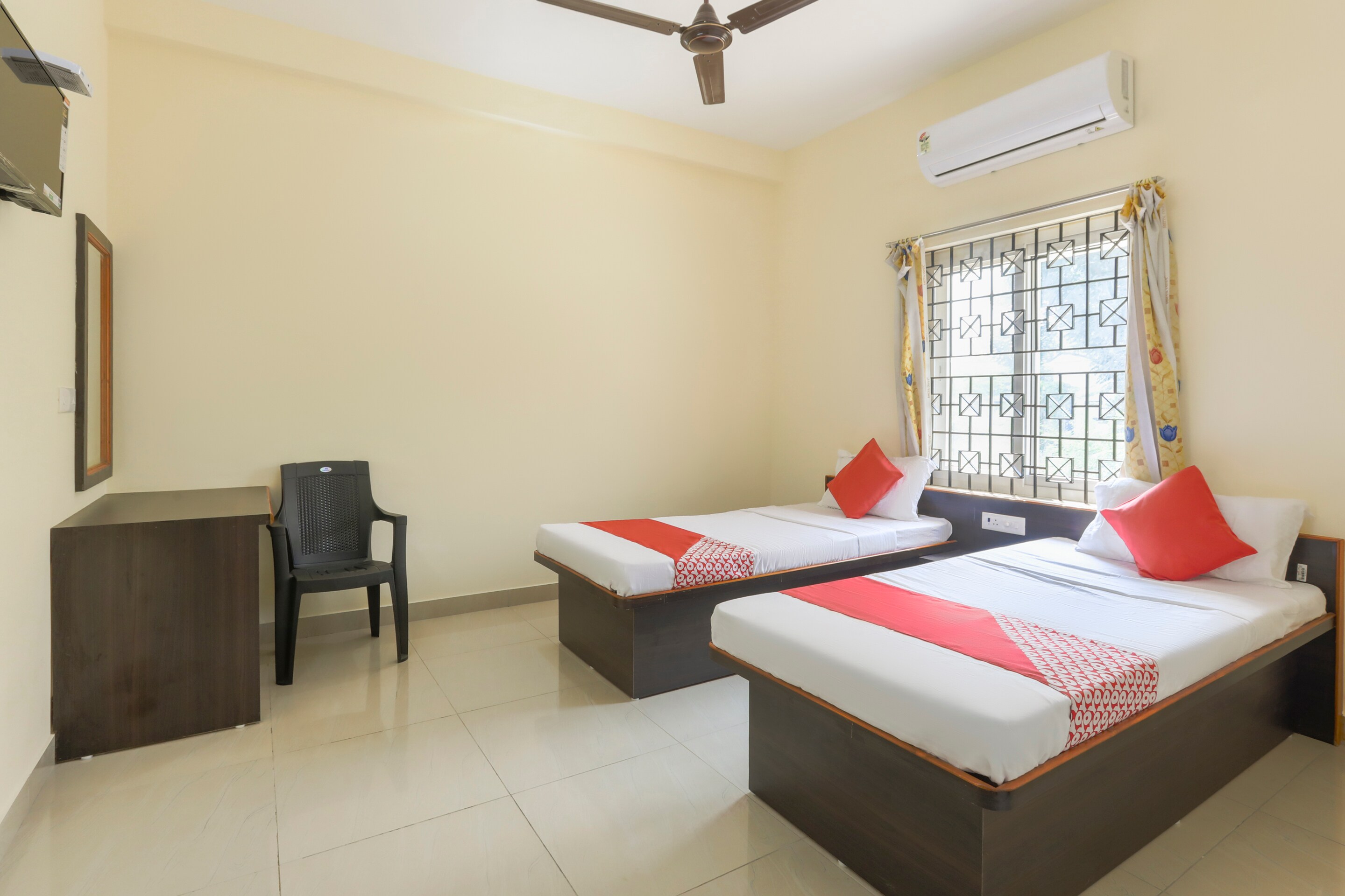 OYO 69929 Tranquil Nest , OYO Rooms Vellore, Book @ ₹1095 - OYO