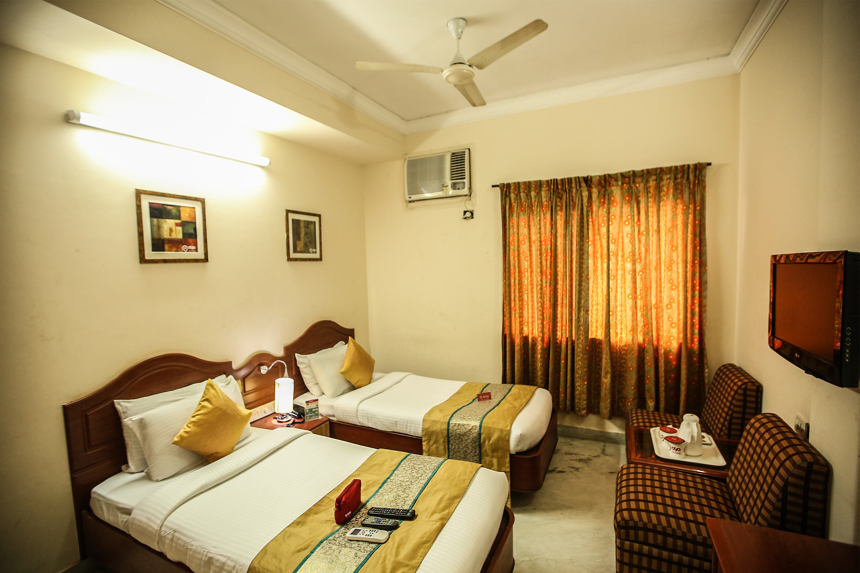 OYO Periamet Near Albert Theatres, OYO Rooms Chennai, Book @ ₹1095 - OYO